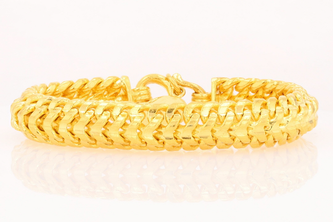 11.2mm Fancy Link Chain 6.75" Bracelet 24k Yellow Gold 76.35 Grams