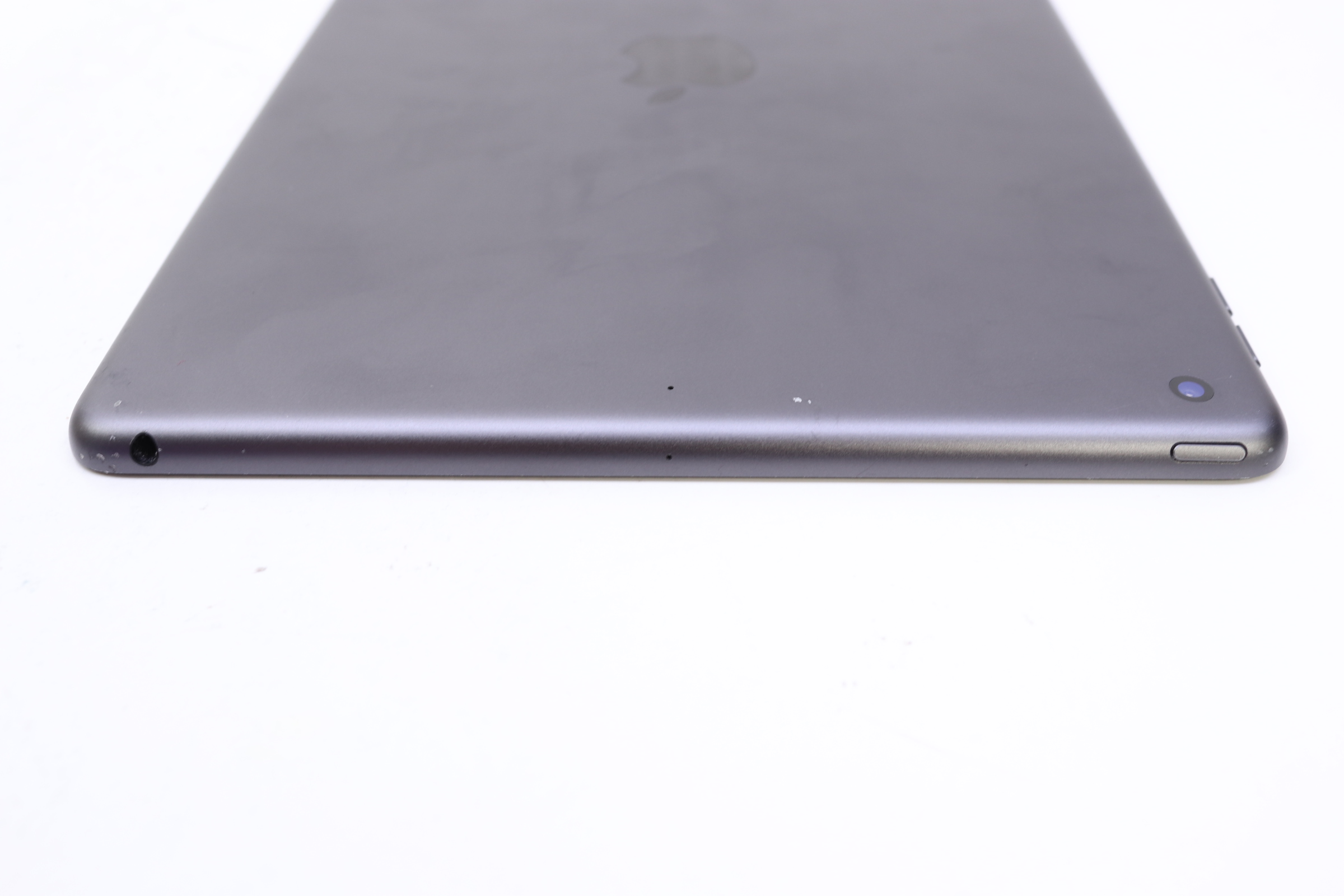 Apple iPad MK2K3LL/A A2602 10.2" 9th Gen (Wi-Fi Only) 64GB Storage Tablet