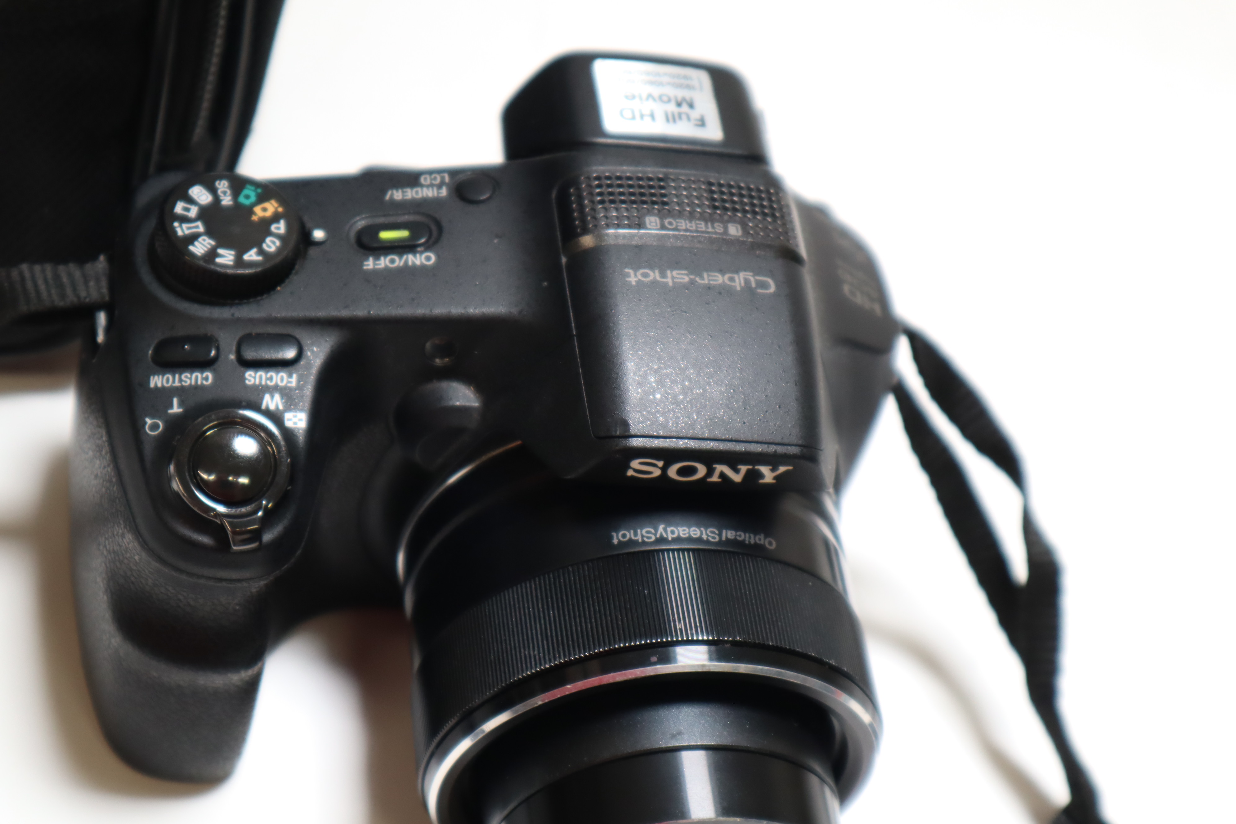 Sony Cyber-shot DSC-HX200V 18.2 MP Camera Black 8297