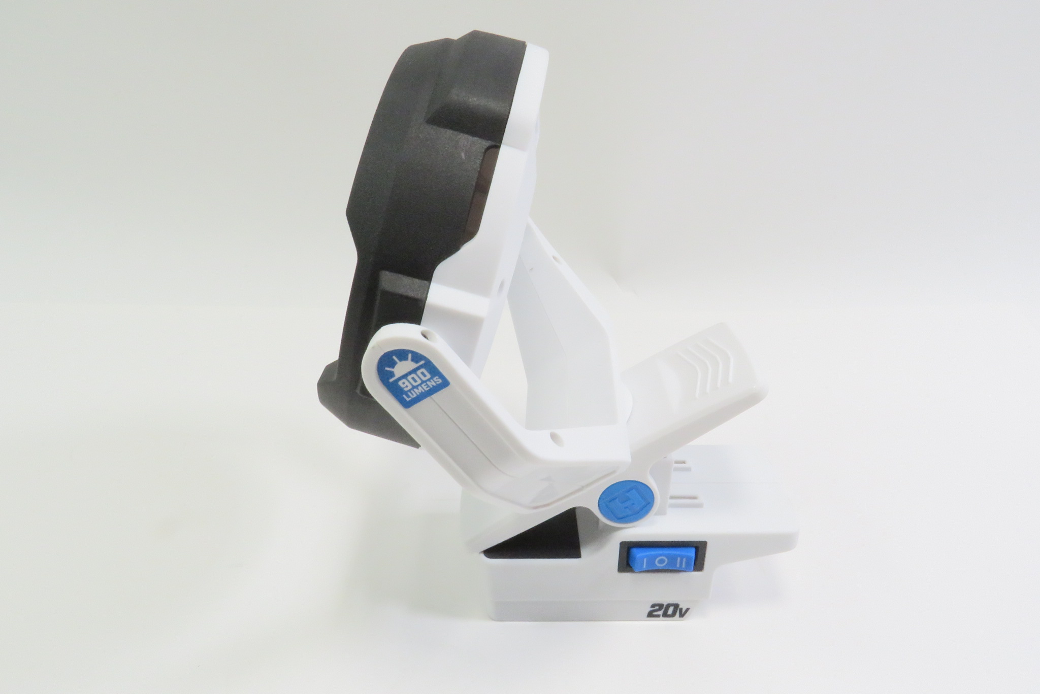 HART HPWL03 20-Volt 900 Lumens LED Clamping Light Kit