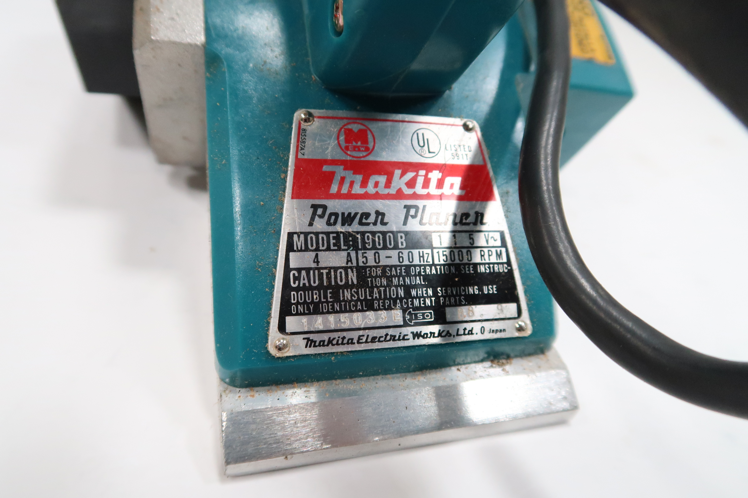 Makita 1900B Electric Corded Hand Powered Planer 5729