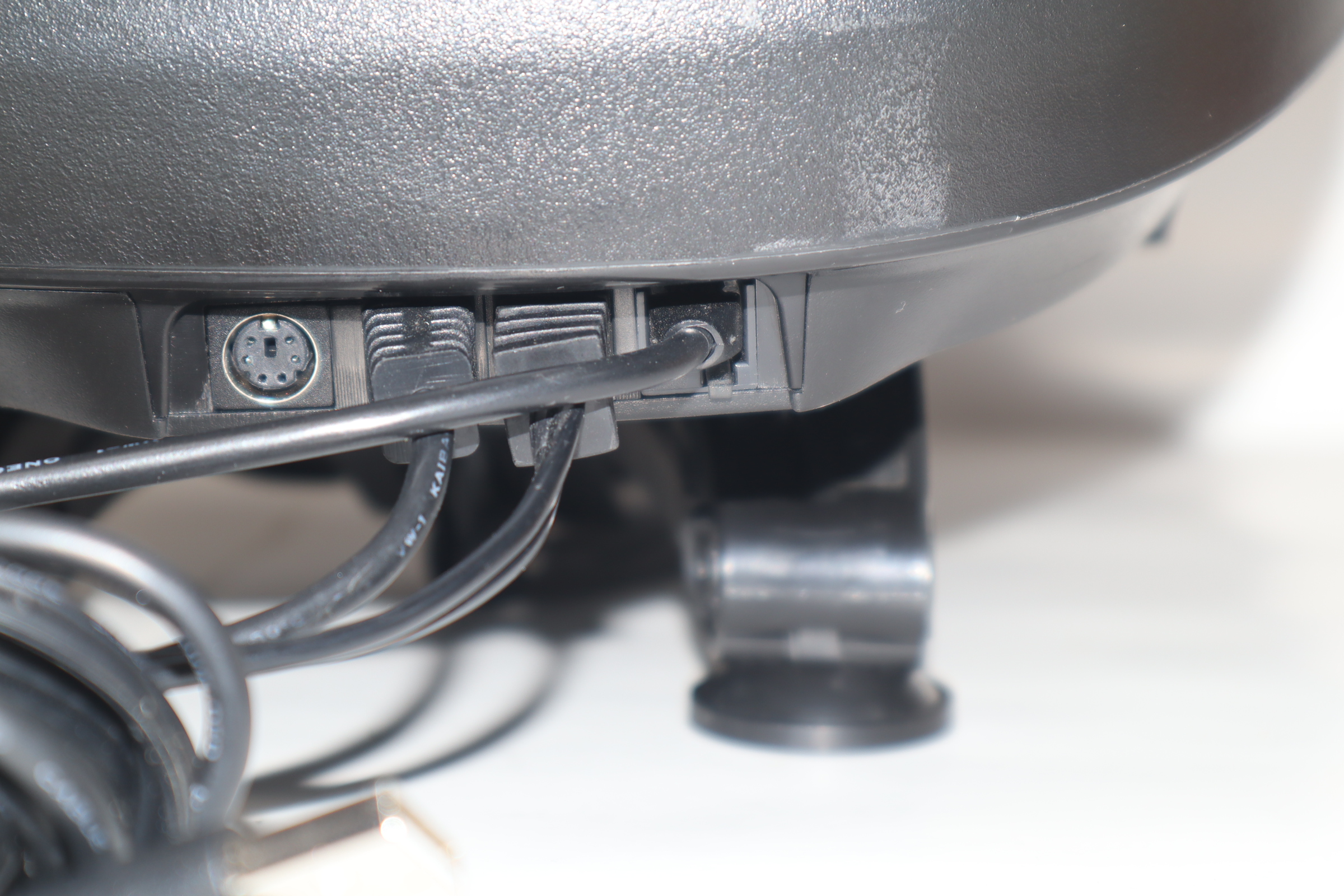 Thrustmaster TMX-XB-US XBOX Series X/S/One/PC Racing Wheel & Racing Pedals 0107