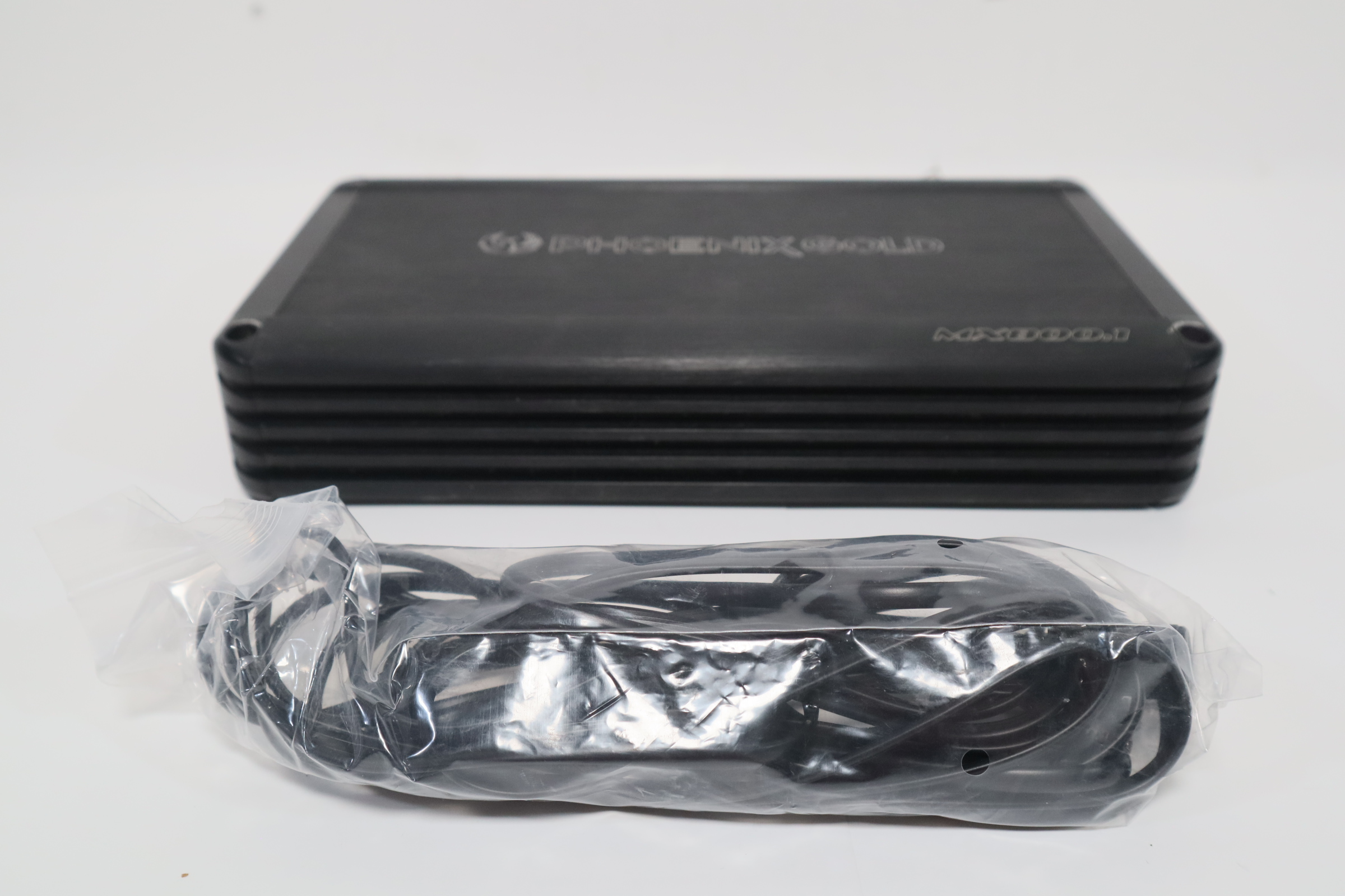 Phoenix Gold MX800.1 MX 800-Watts Monoblock, Class D, Sub Compact ...