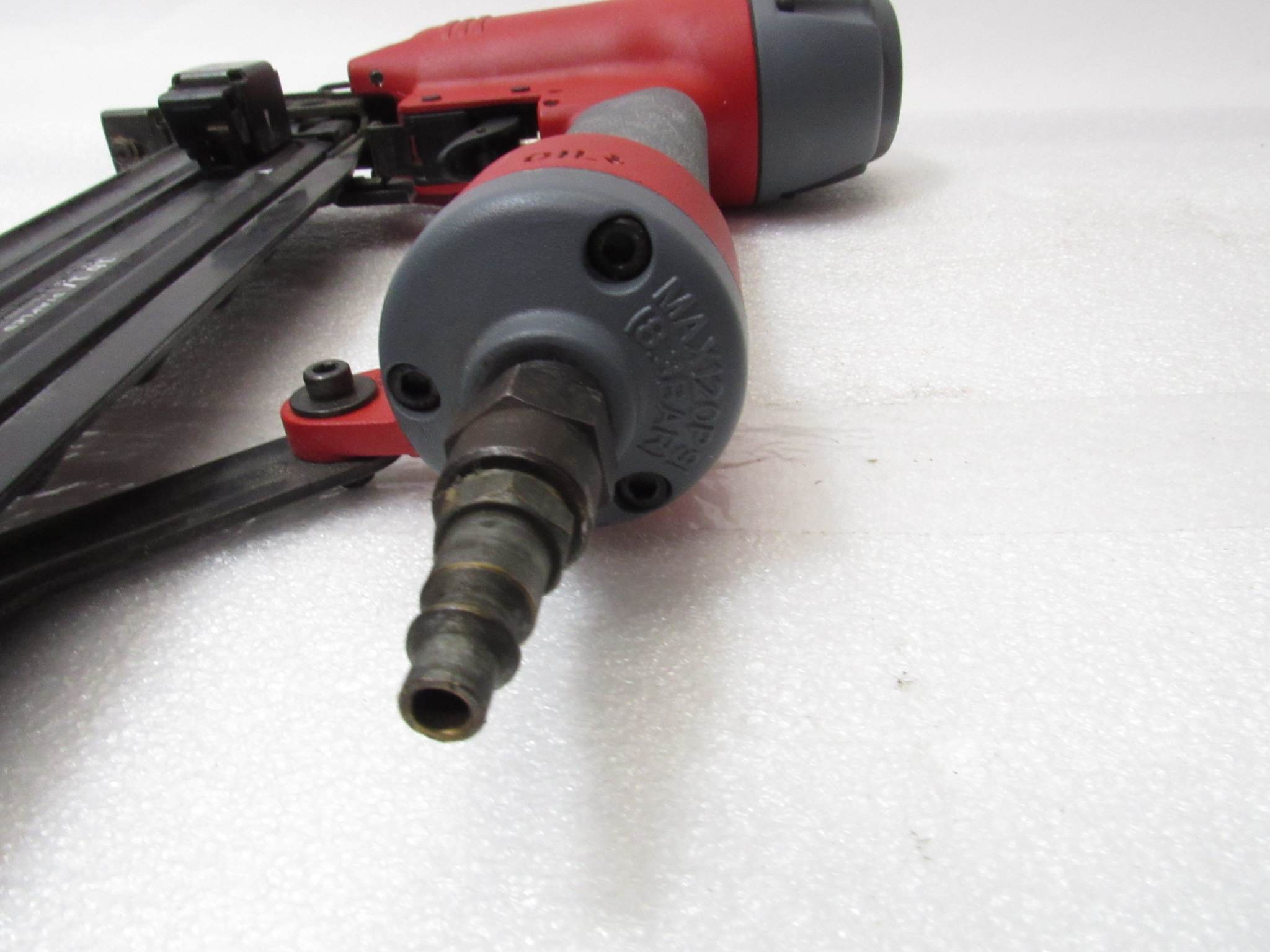 Senco SNS41 16 Gauge Stapler