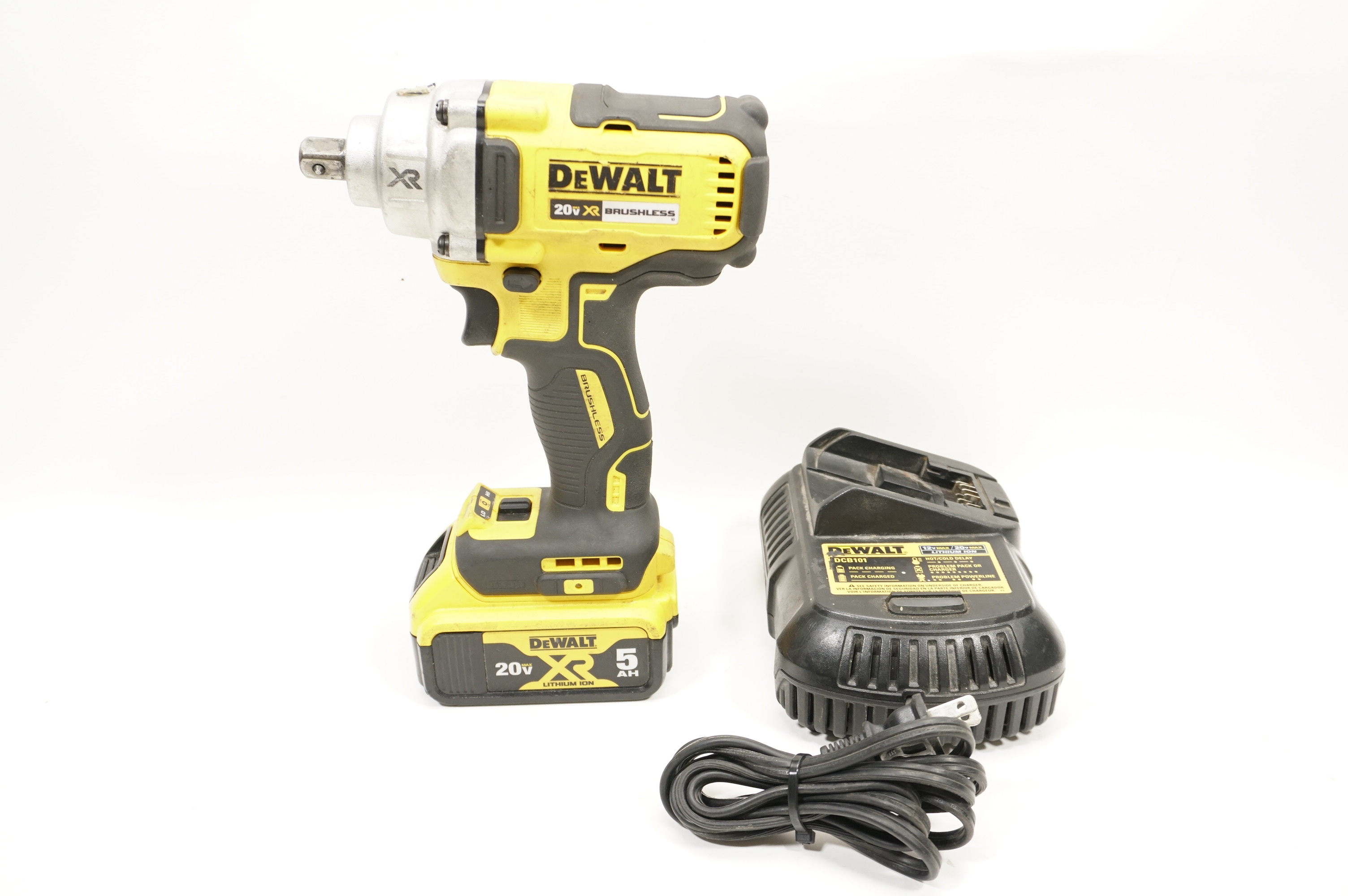 DeWalt DCF894 20V MAX XR Cordless Brushless 1 2 Mid Range Impact Wrench