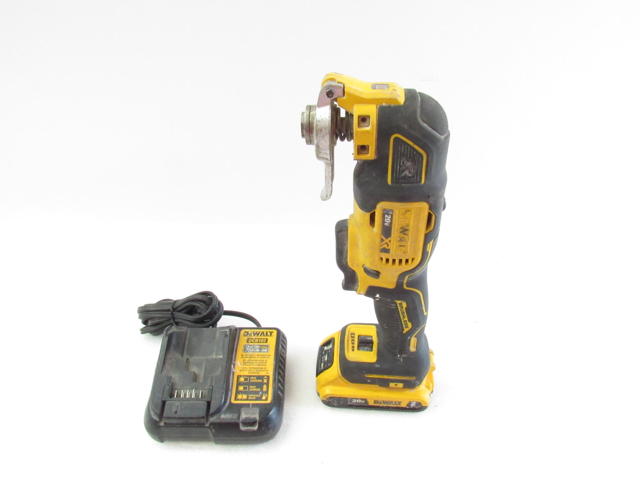 DEWALT DCS356 20-Volt MAX Brushless Lithium-Ion 3-Speed Oscillating ...
