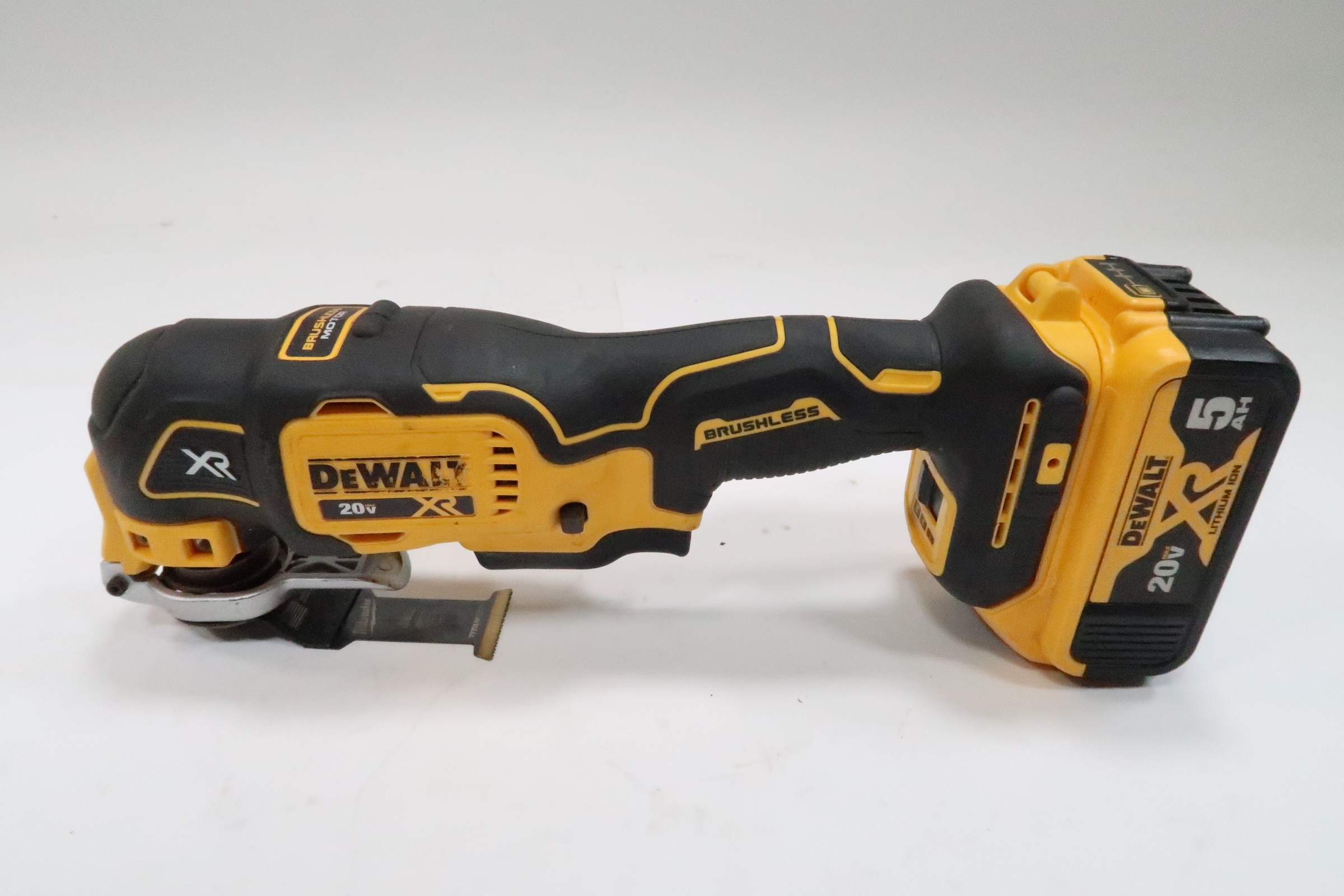 DeWalt DCS356 20V MAX XR Cordless Brushless 3-Speed Oscillating Multi Tool 4929