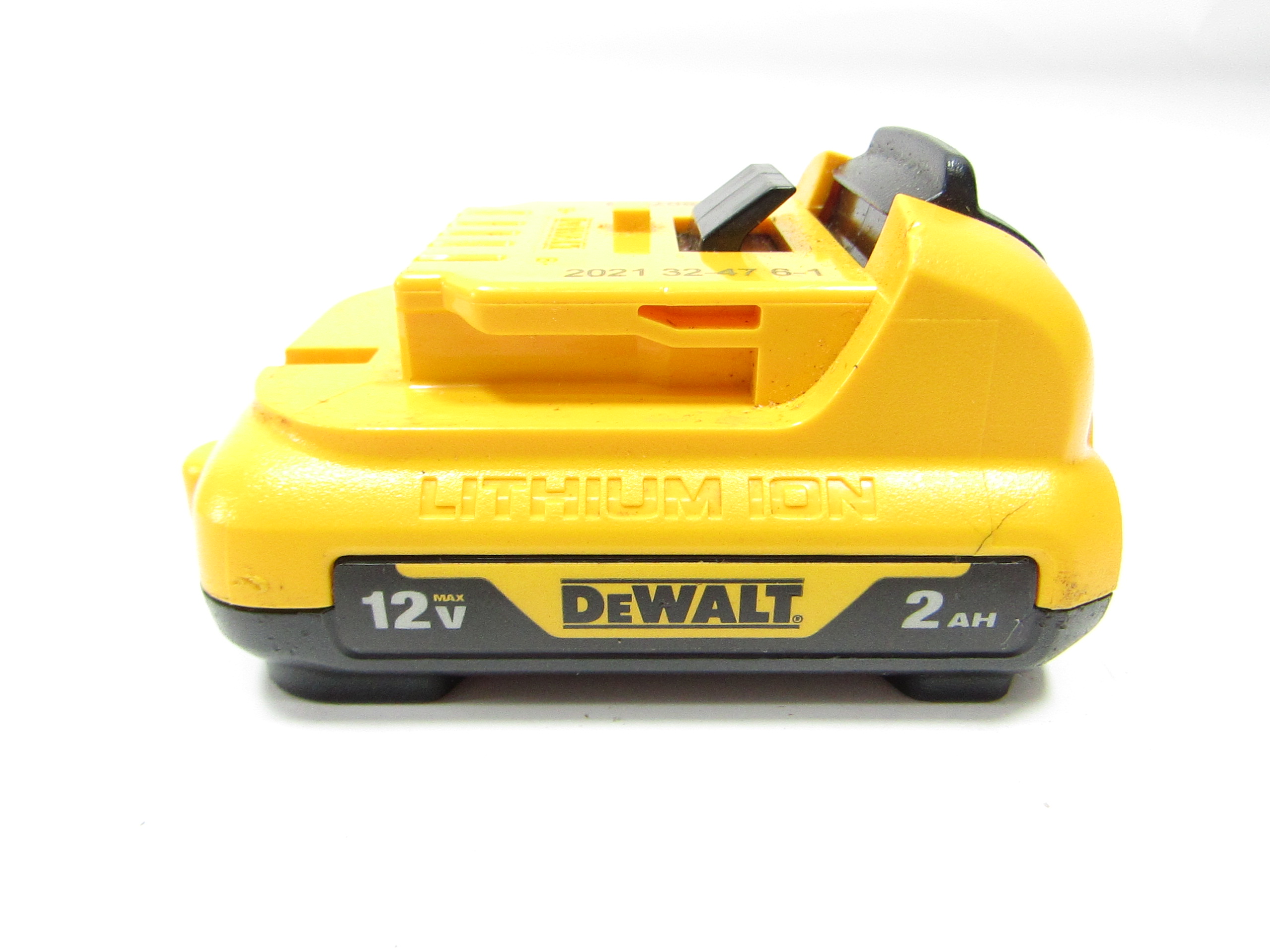 DeWALT DCD701 12V MAX Xtreme Sub-Compact Series 3/8-in Brushless Drill ...