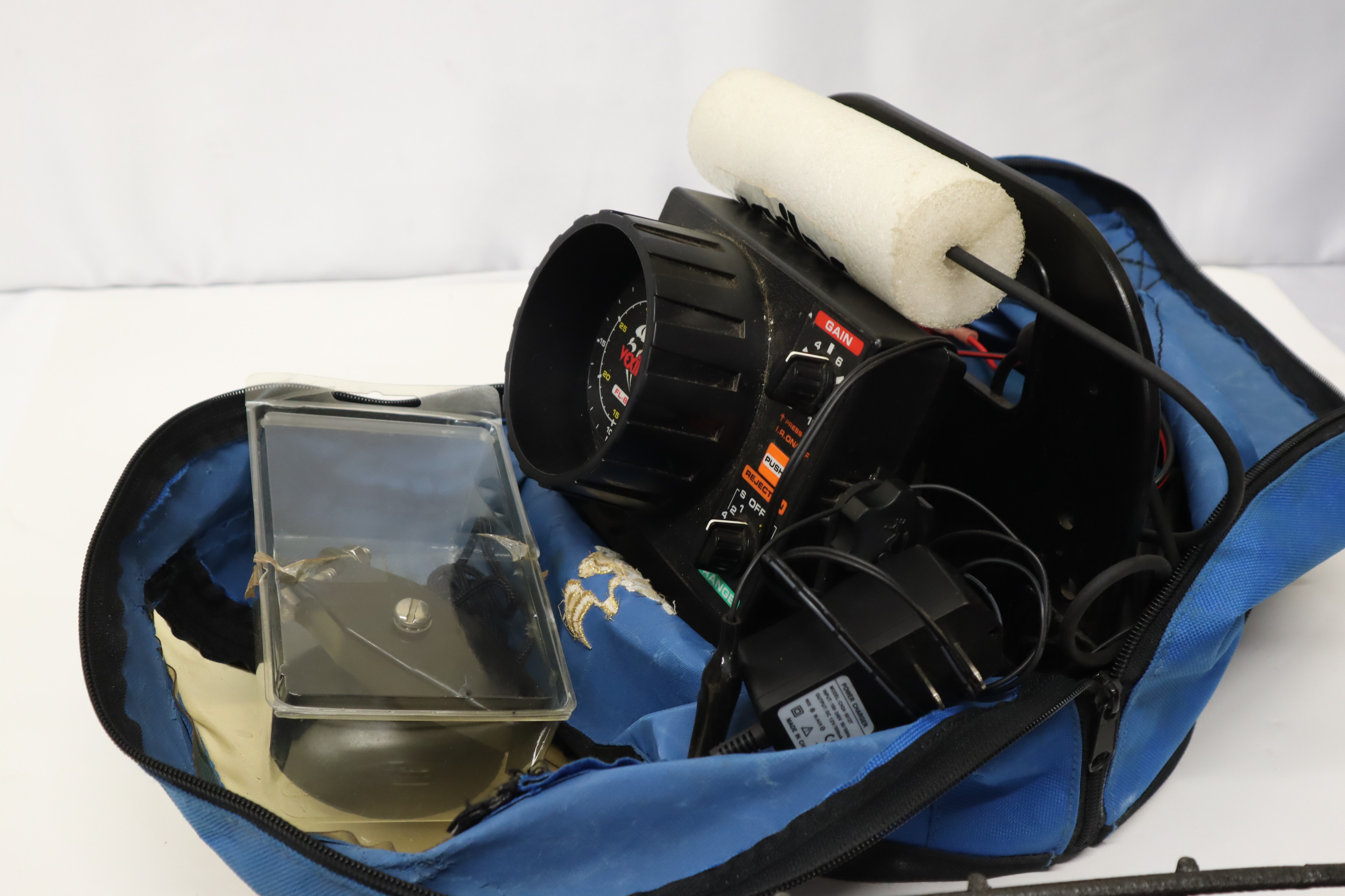 Vexilar FL8-SE Fish Depth Finder Sonar Unit Dead Battery 5451