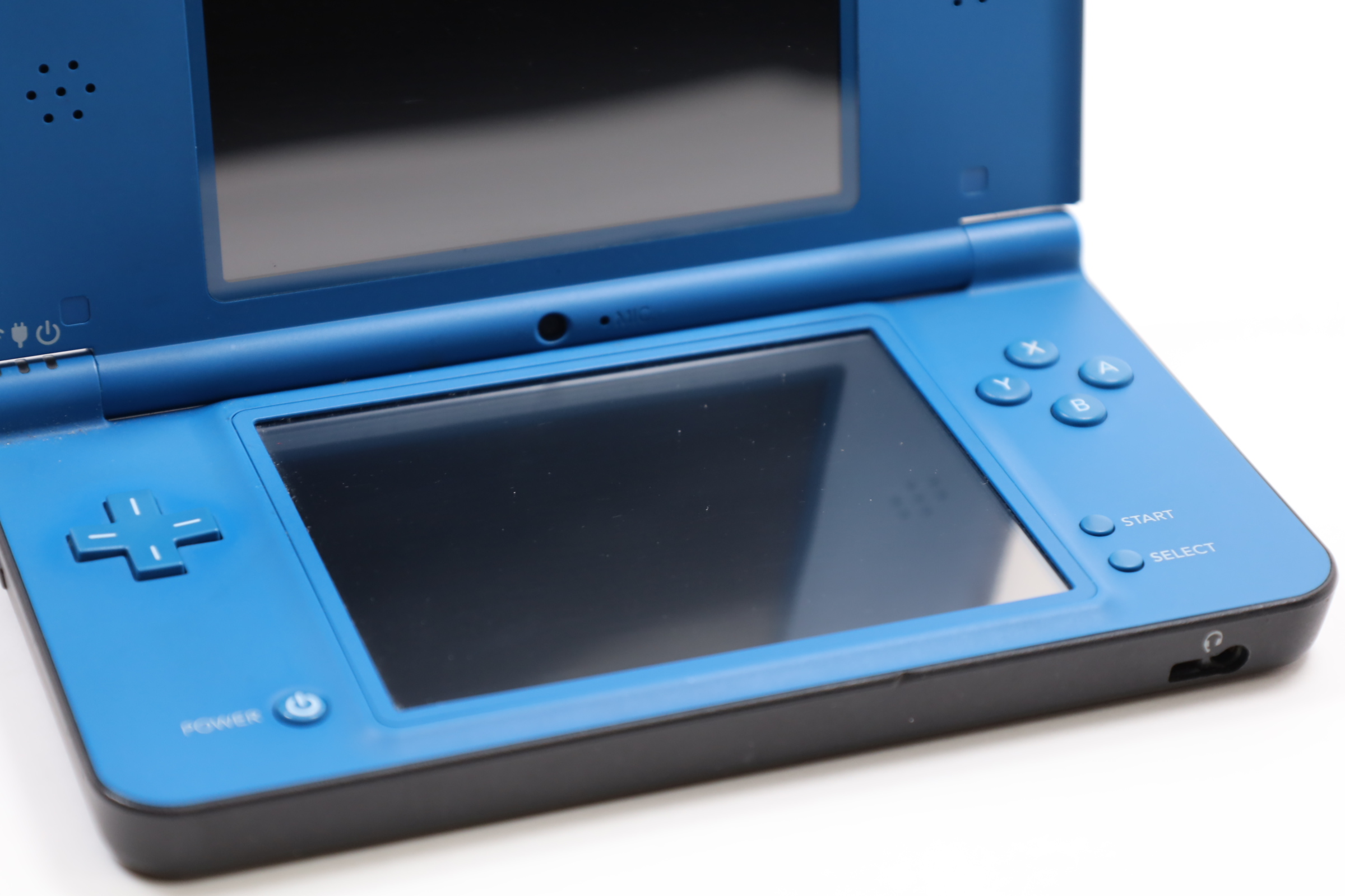 Nintendo DSi XL UTL-001 Dual-Screen Handheld Video Game Console - Blue