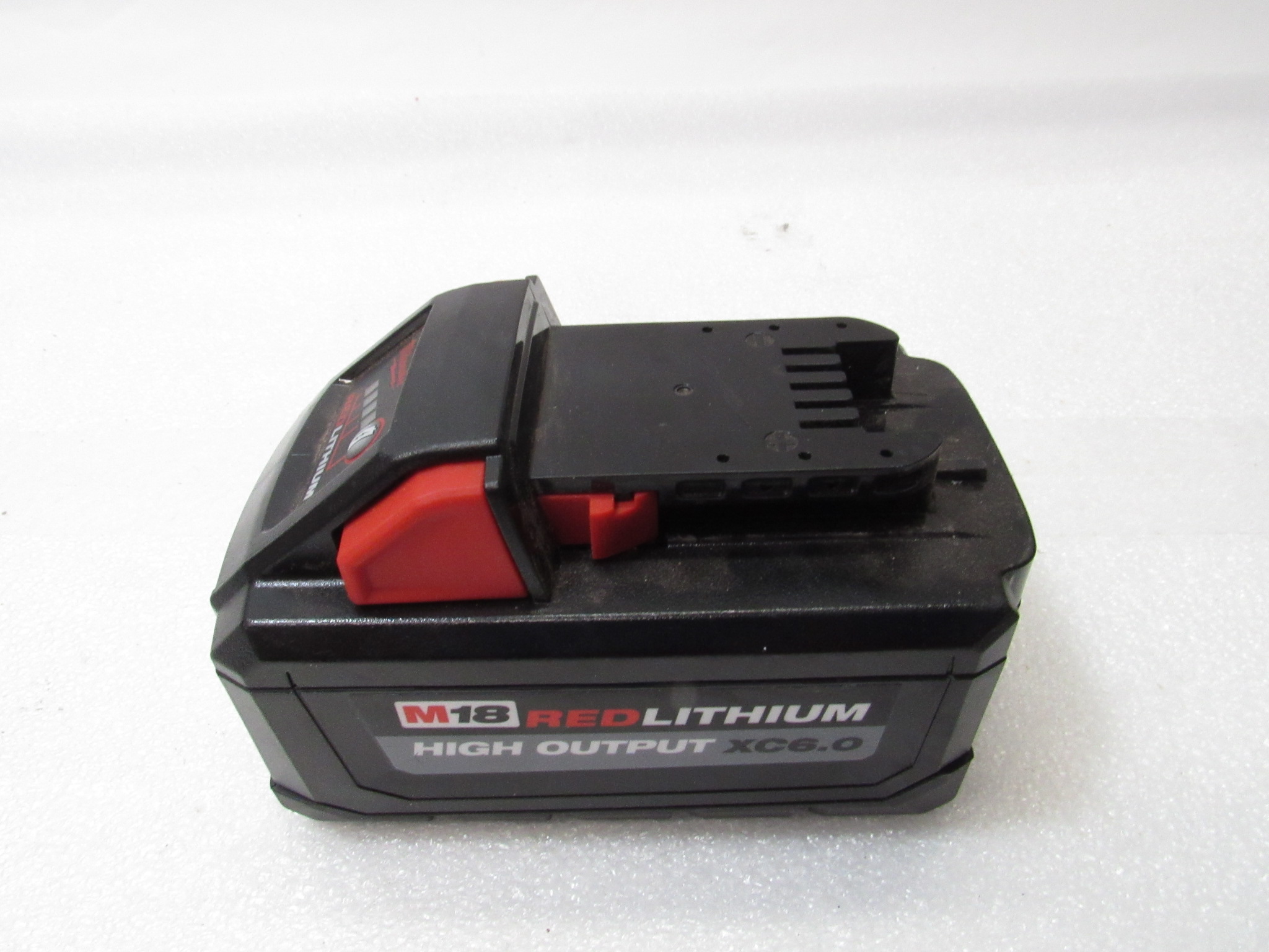 Milwaukee 48-11-1865 M18 18-Volt Lithium-Ion High Output Battery Pack 6.0Ah
