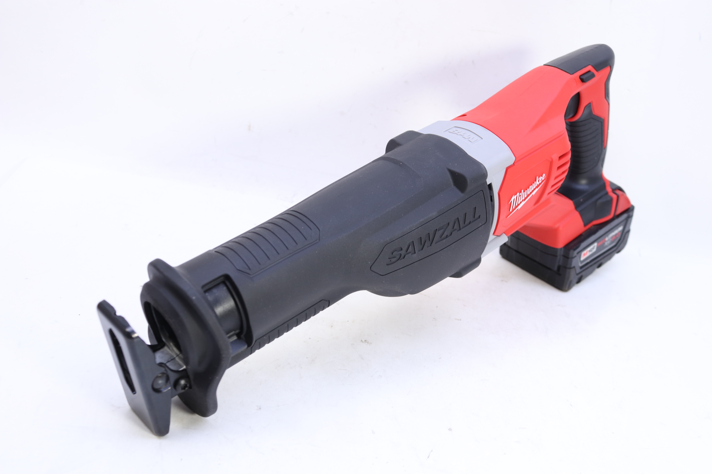 Milwaukee 2621-20 M18 18-Volt Lithium-Ion Cordless SAWZALL ...