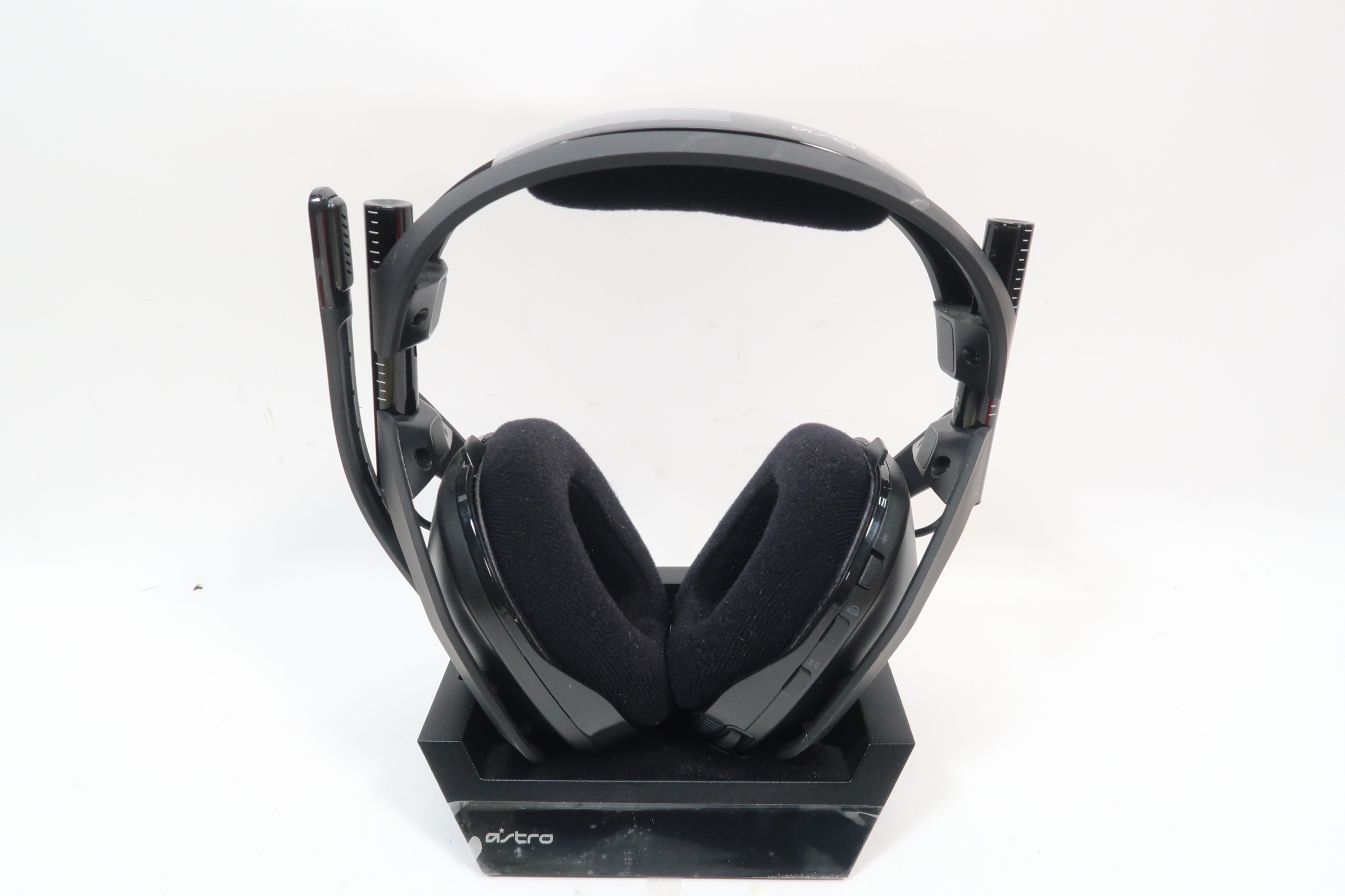 ASTRO A50 Wireless Gaming Headset With Base Station (Windows, Mac, and PS4)