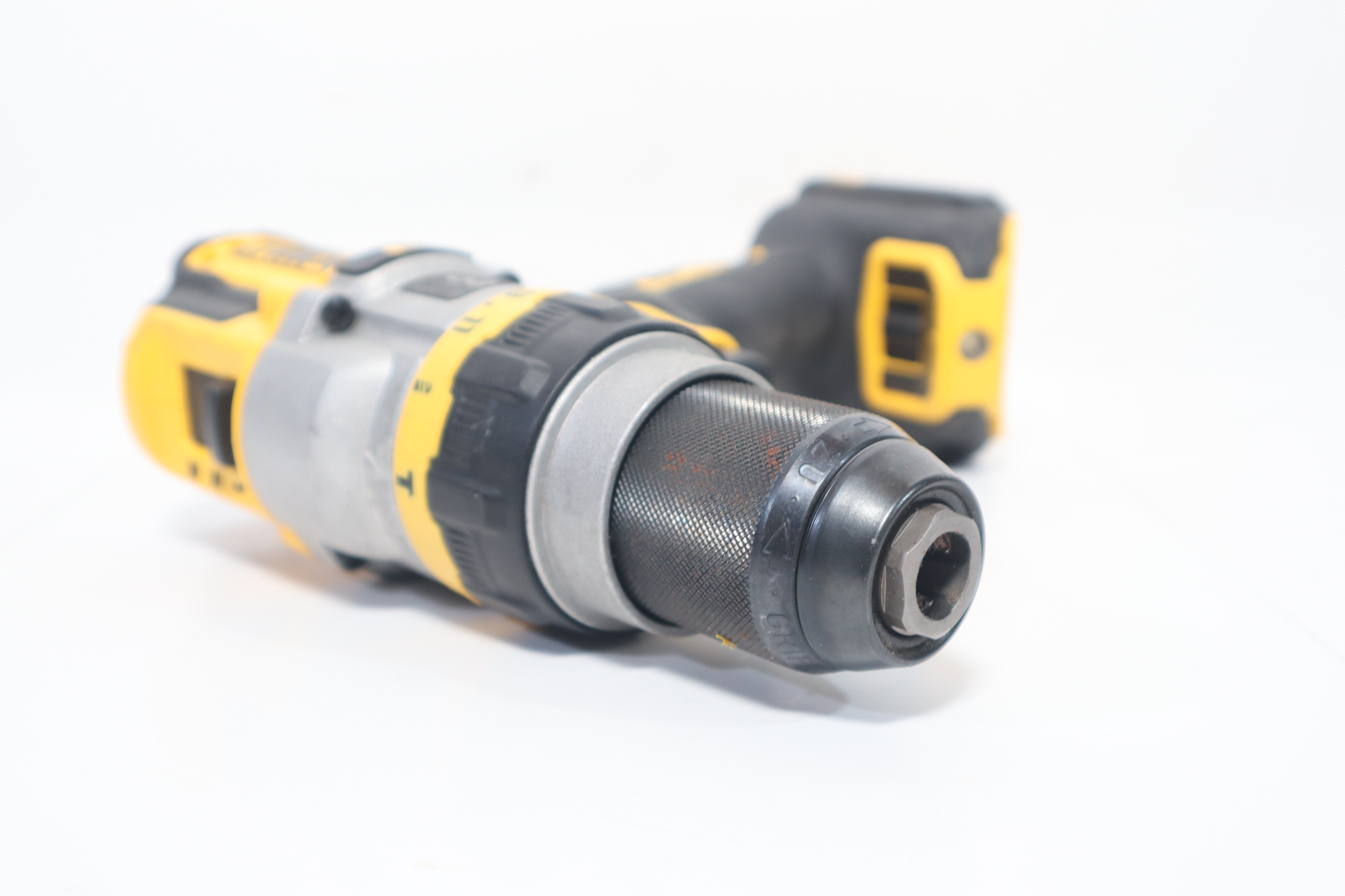 DeWalt DCD999 20V MAX 1/2" Brushless Hammer Drill/Driver W2TG/FLEXVOLT ...