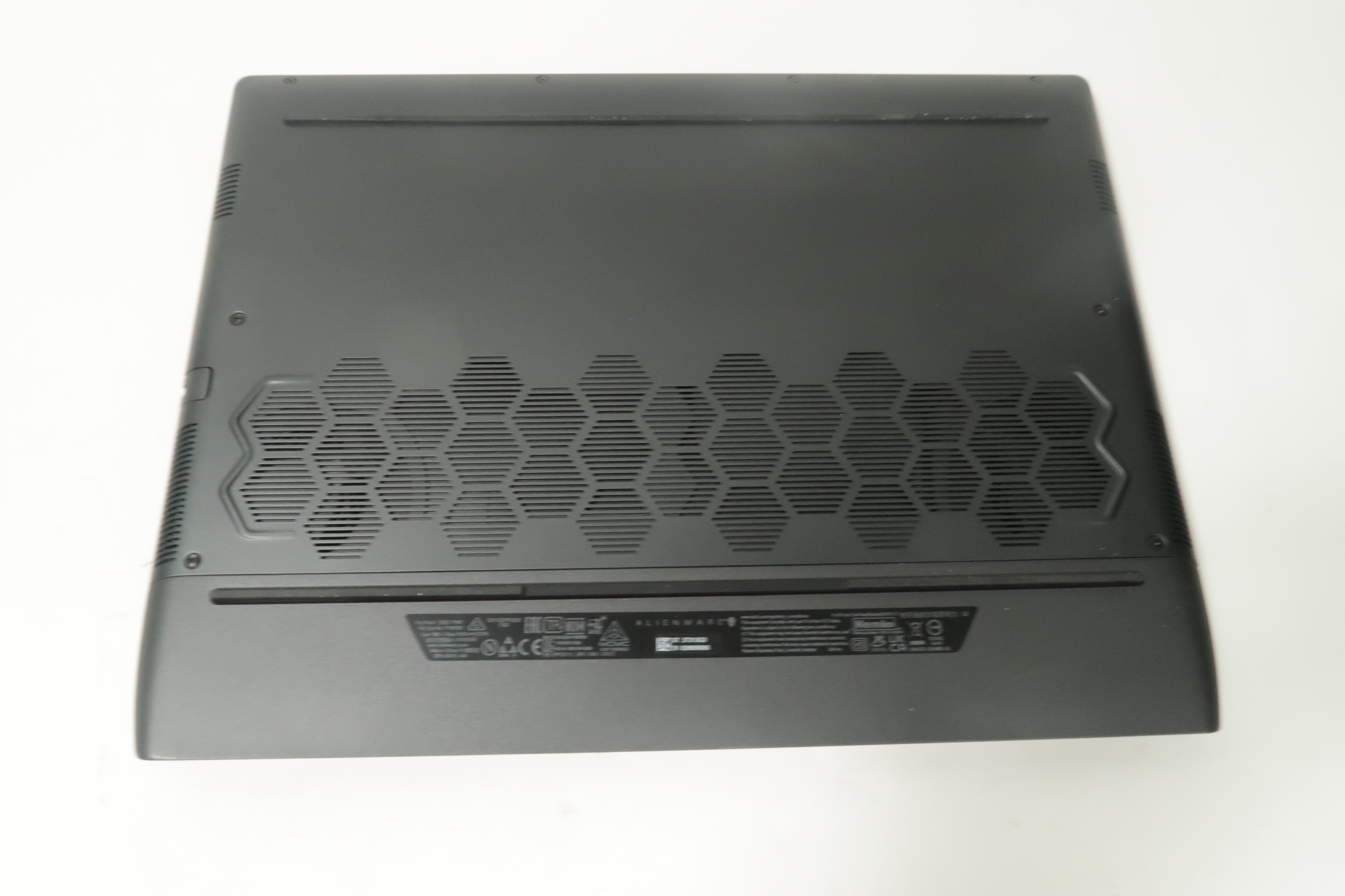 Dell Alienware M15 R6 Core i7-11800H 2.3GHz RTX 3060 16GB RAM 512GB SSD ...