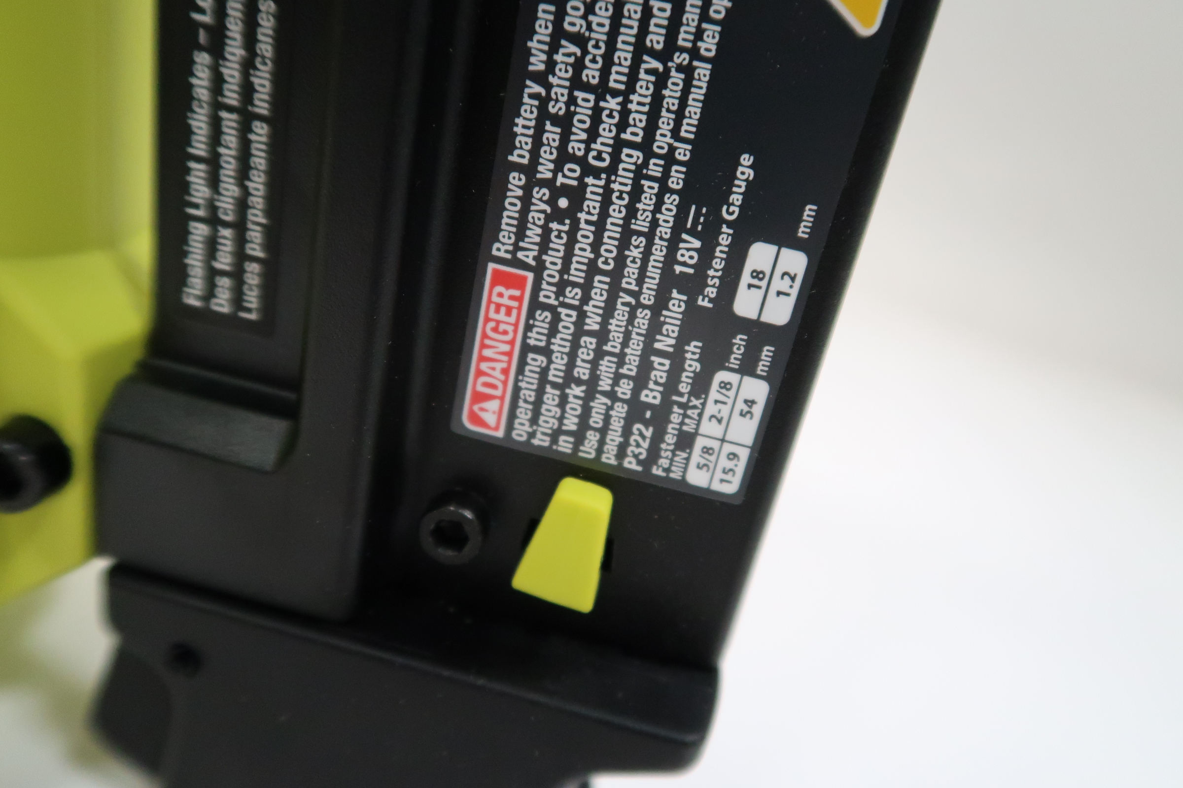 Ryobi P322 ONE+ HP 18V 18-Gauge Brushless Cordless AirStrike Brad ...