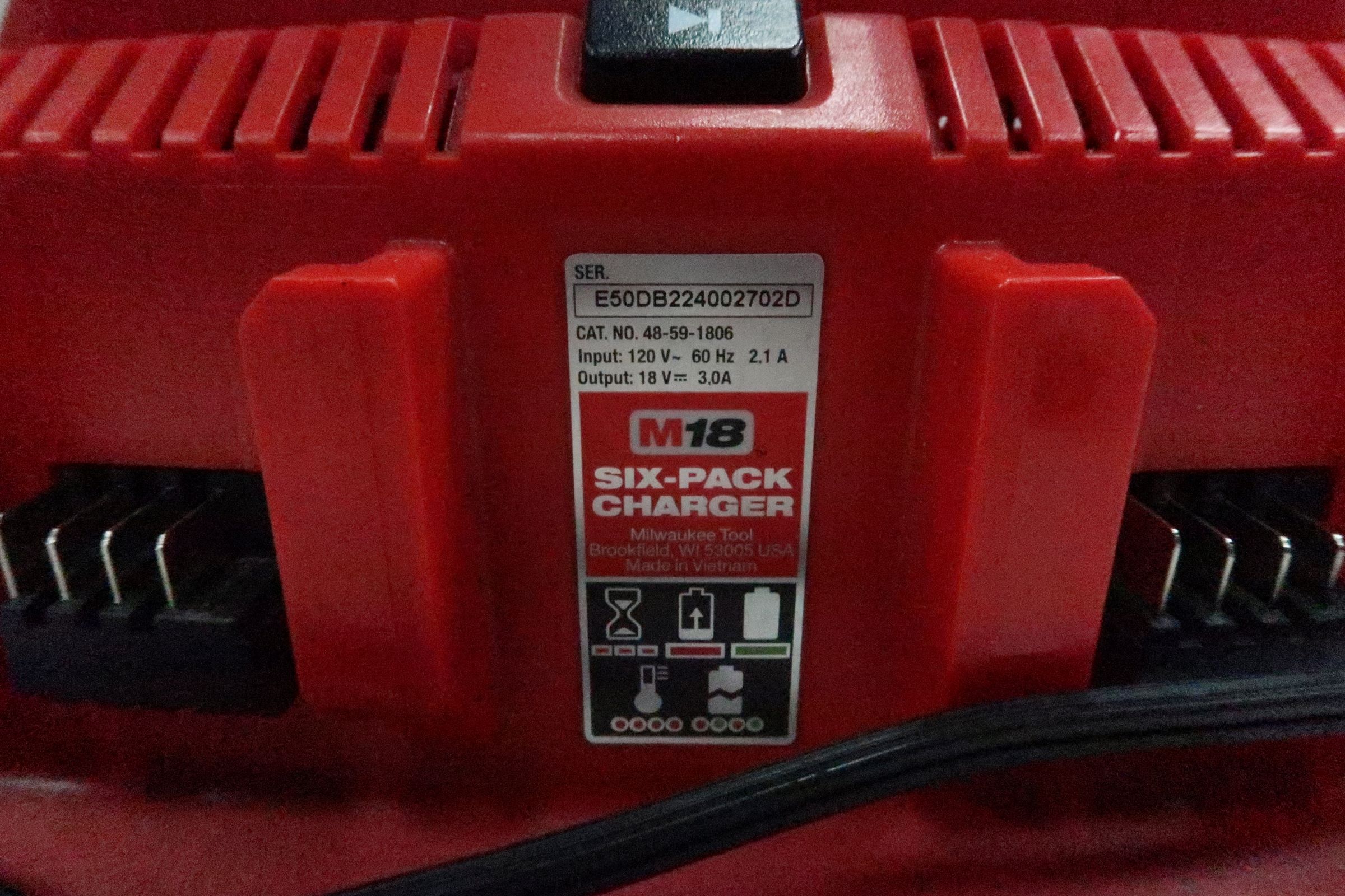 Milwaukee 48-59-1806 M18 18-Volt Lithium-Ion 6-Port Sequential Battery ...