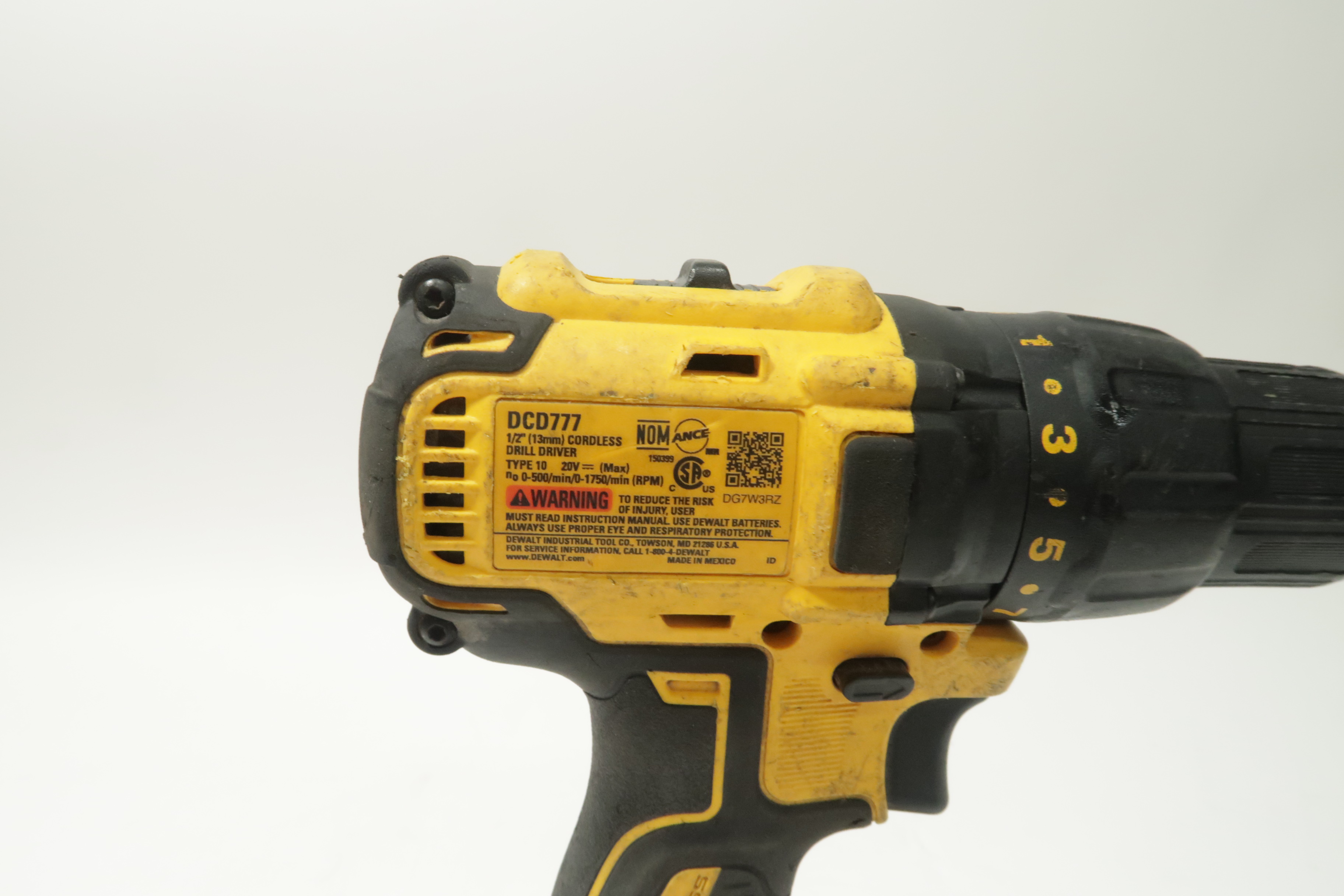 DeWalt DCD777 20V MAX 1/2" Brushless Lithium-Ion Cordless Drill Driver 0071