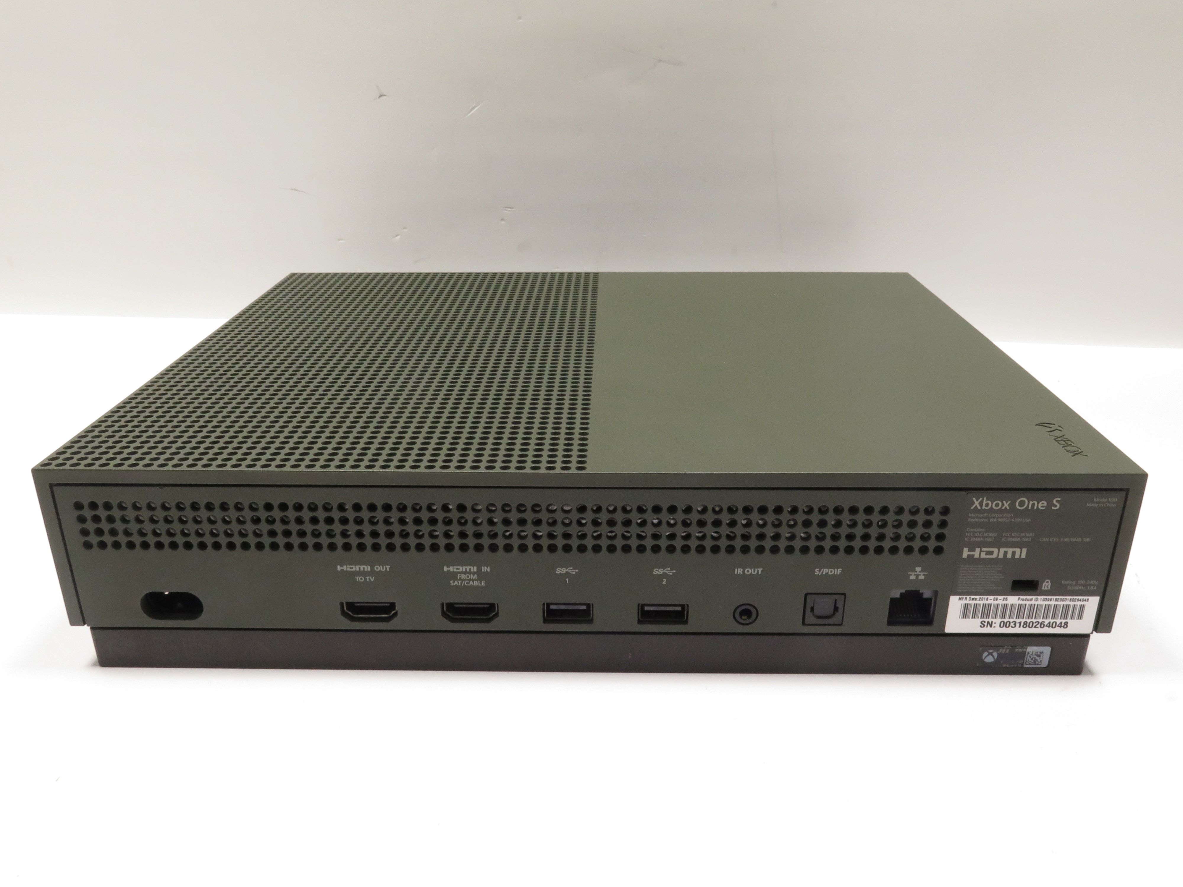 Microsoft 1681 Xbox One S 1TB Video Game Console - Battlefield Edition 1995