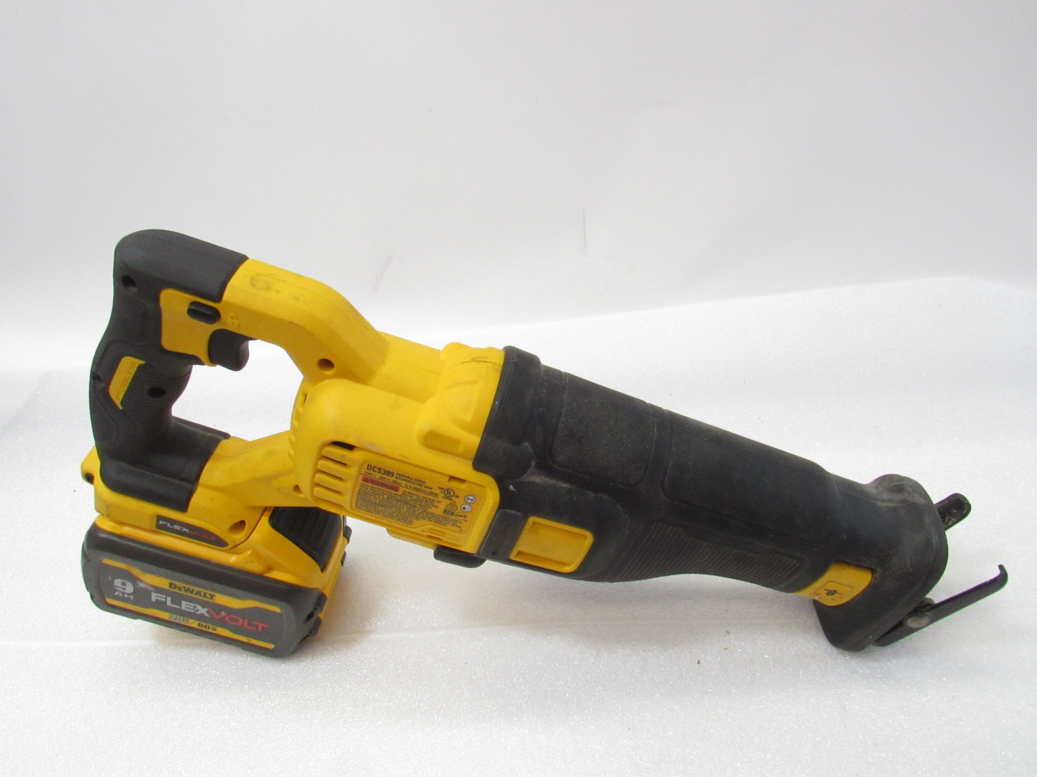 DeWalt DCS389 60V MAX FLEXVOLT Brushless Cordless Reciprocating Saw