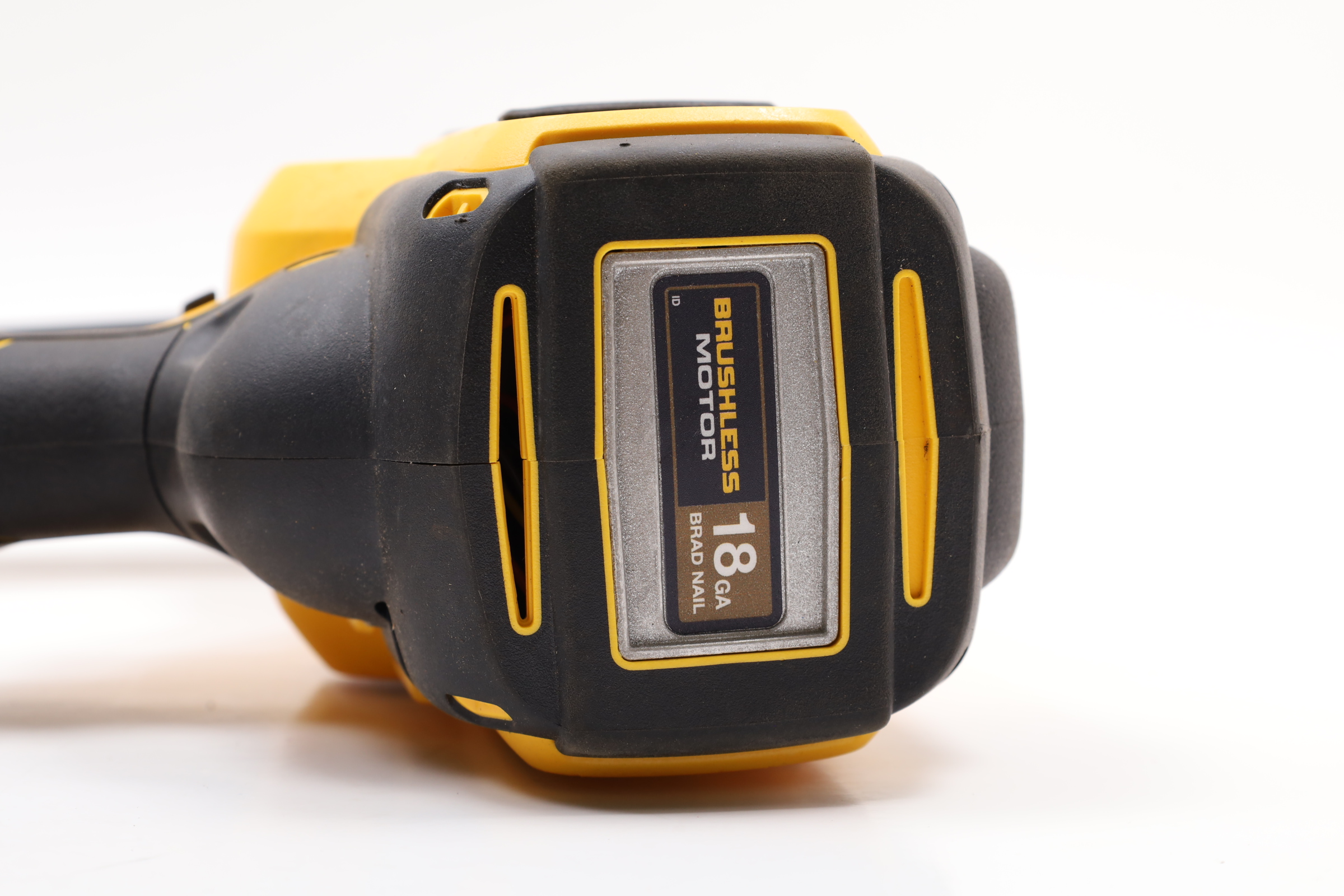 DeWalt DCN680 20V Max Lithium-Ion Brushless 18-Gauge Cordless Brad ...