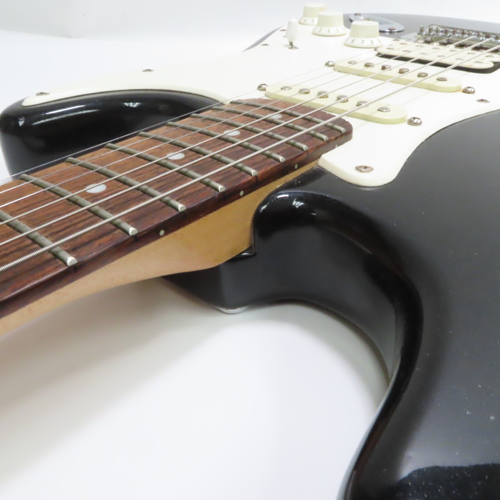 Fender Starcaster Solid Body 6-String Electric Guitar - Black (Pick-Up ...