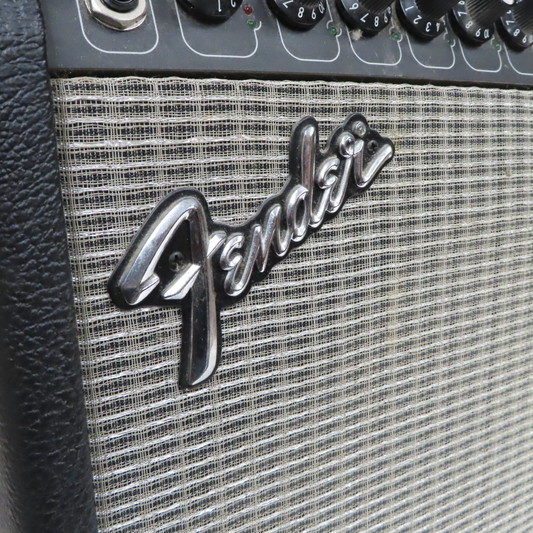 Fender Cyber-Deluxe 1x12" 65W RMS Guitar Combo Amplifier (Local Pick-Up ...