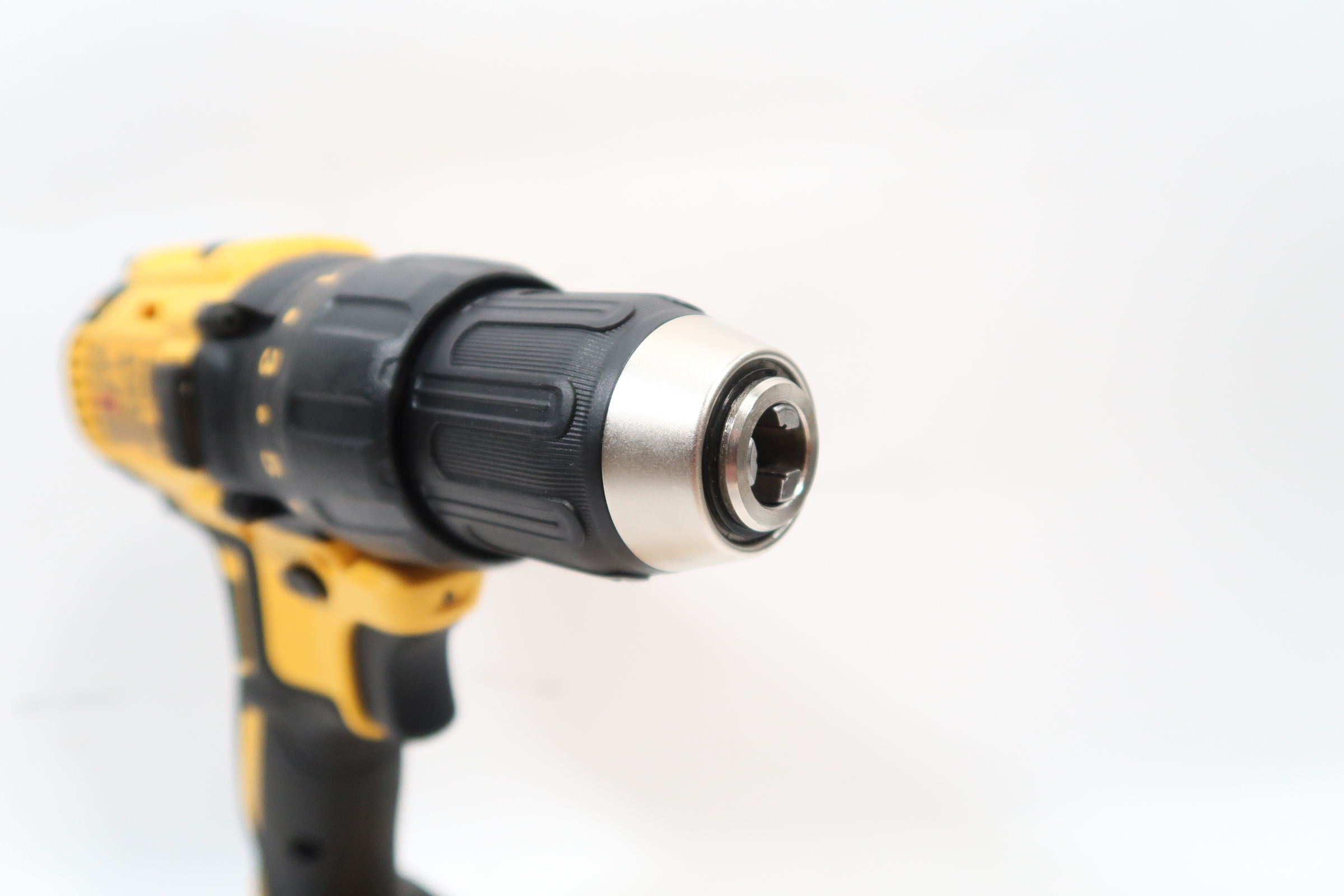 DeWalt DCD777 20-Volt MAX Lithium-Ion Cordless 1/2 in. Drill/Driver