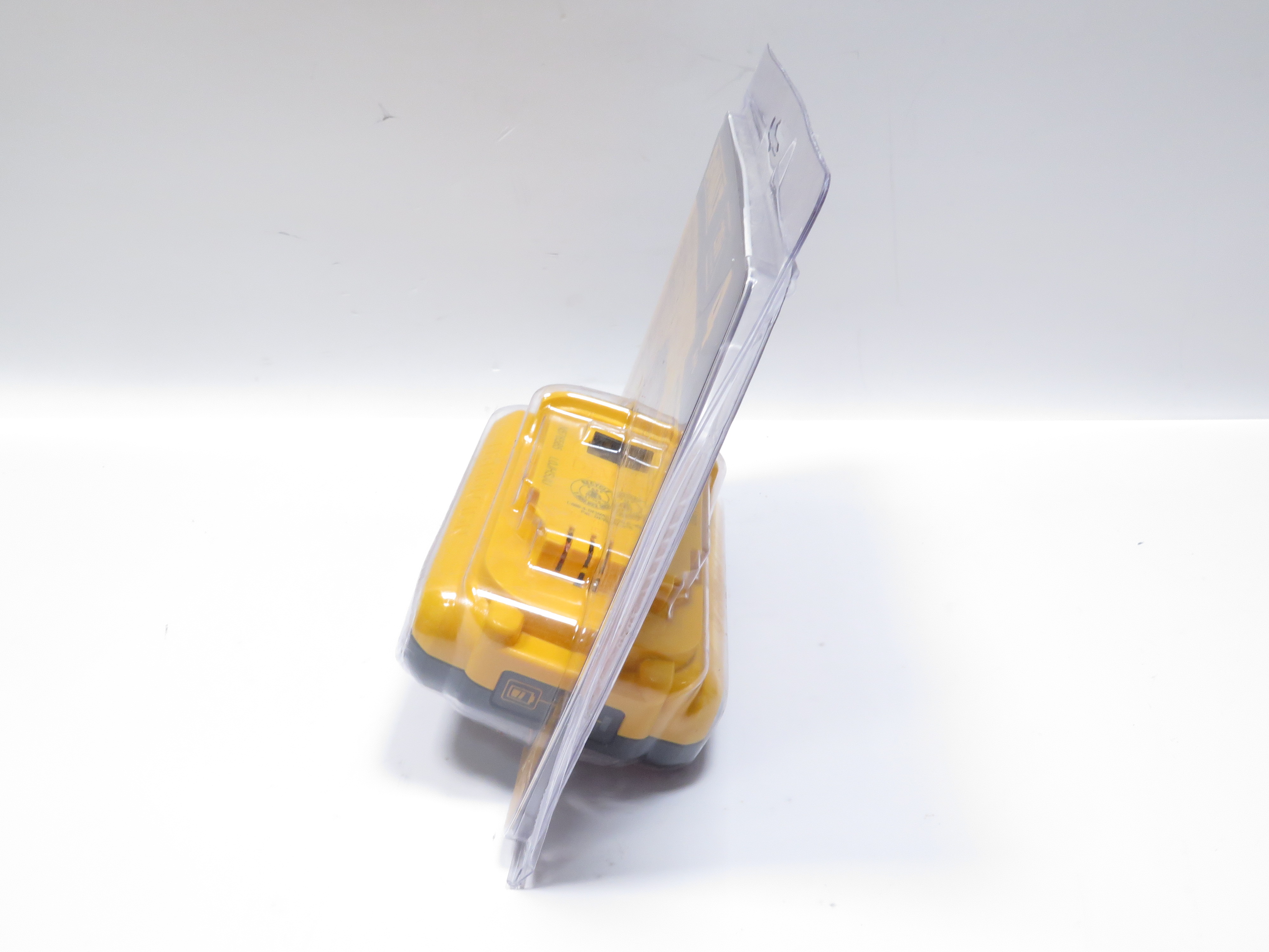 DeWalt DCB240 20V MAX Compact Lithium-Ion 4.0Ah Battery Pack 3428