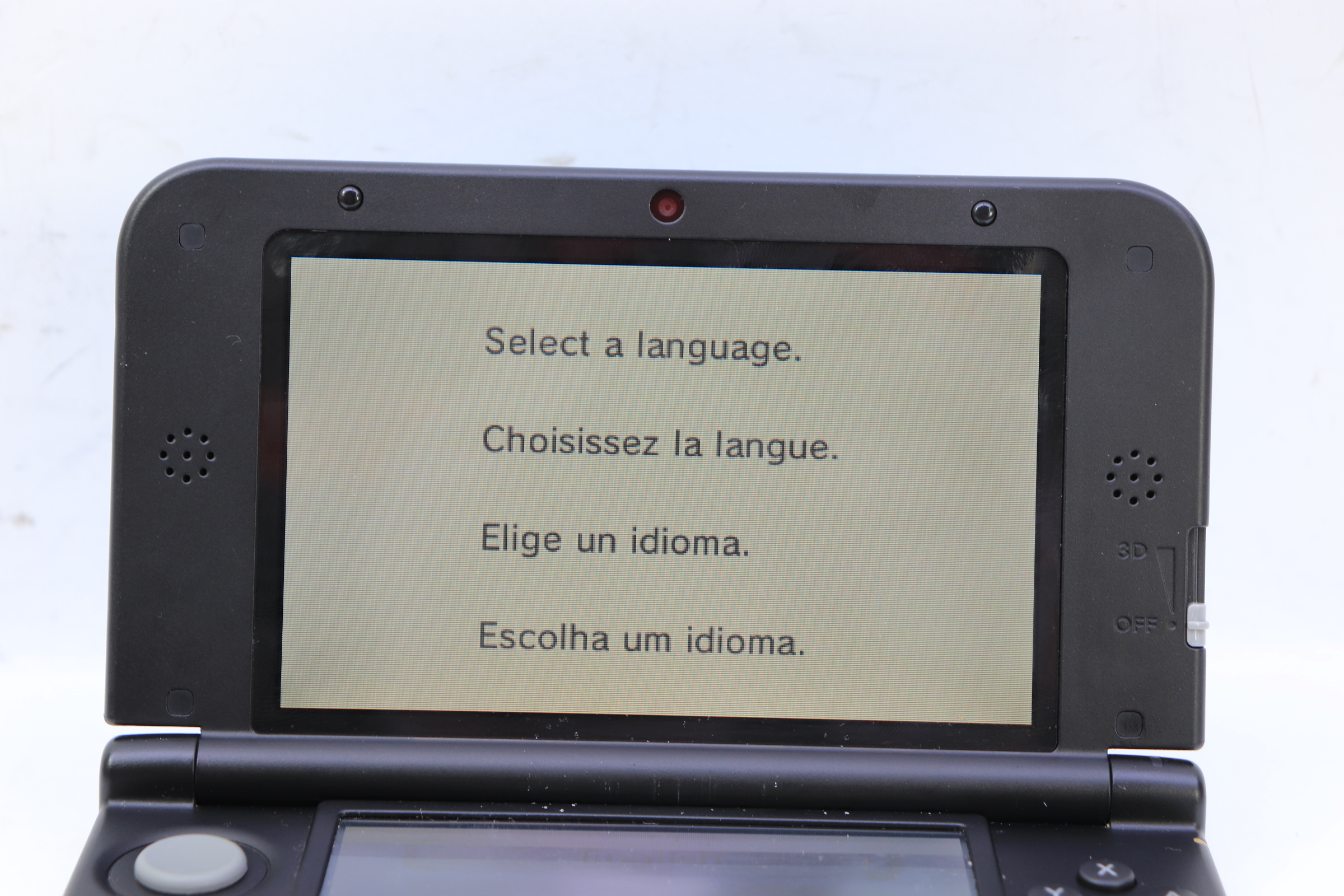 Nintendo 3DS XL SPR-001 Dual Screen Handheld Portable Video Game ...