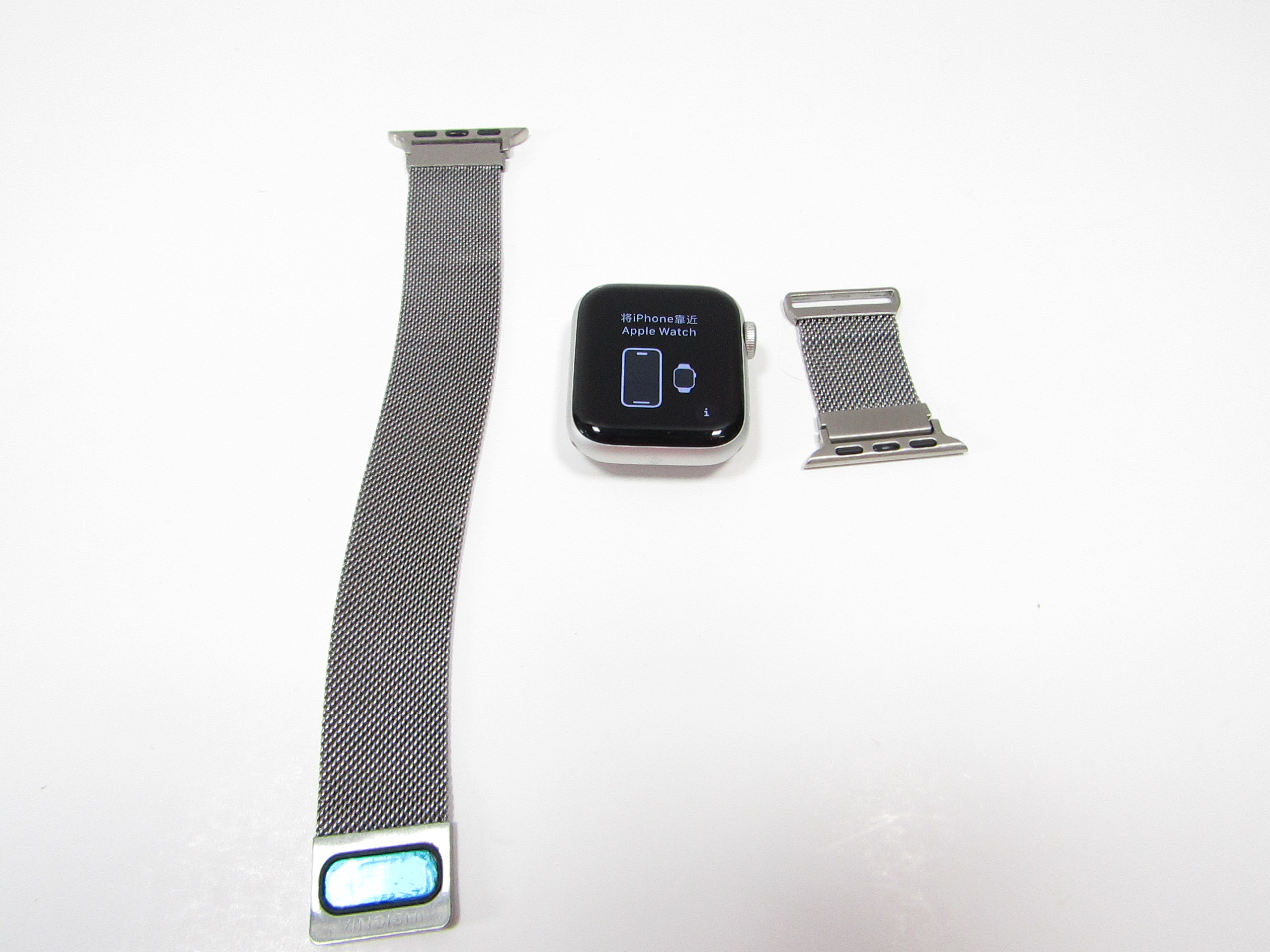 Apple Watch SE 2nd Generation A2722 GPS 40mm Silver Aluminum Case