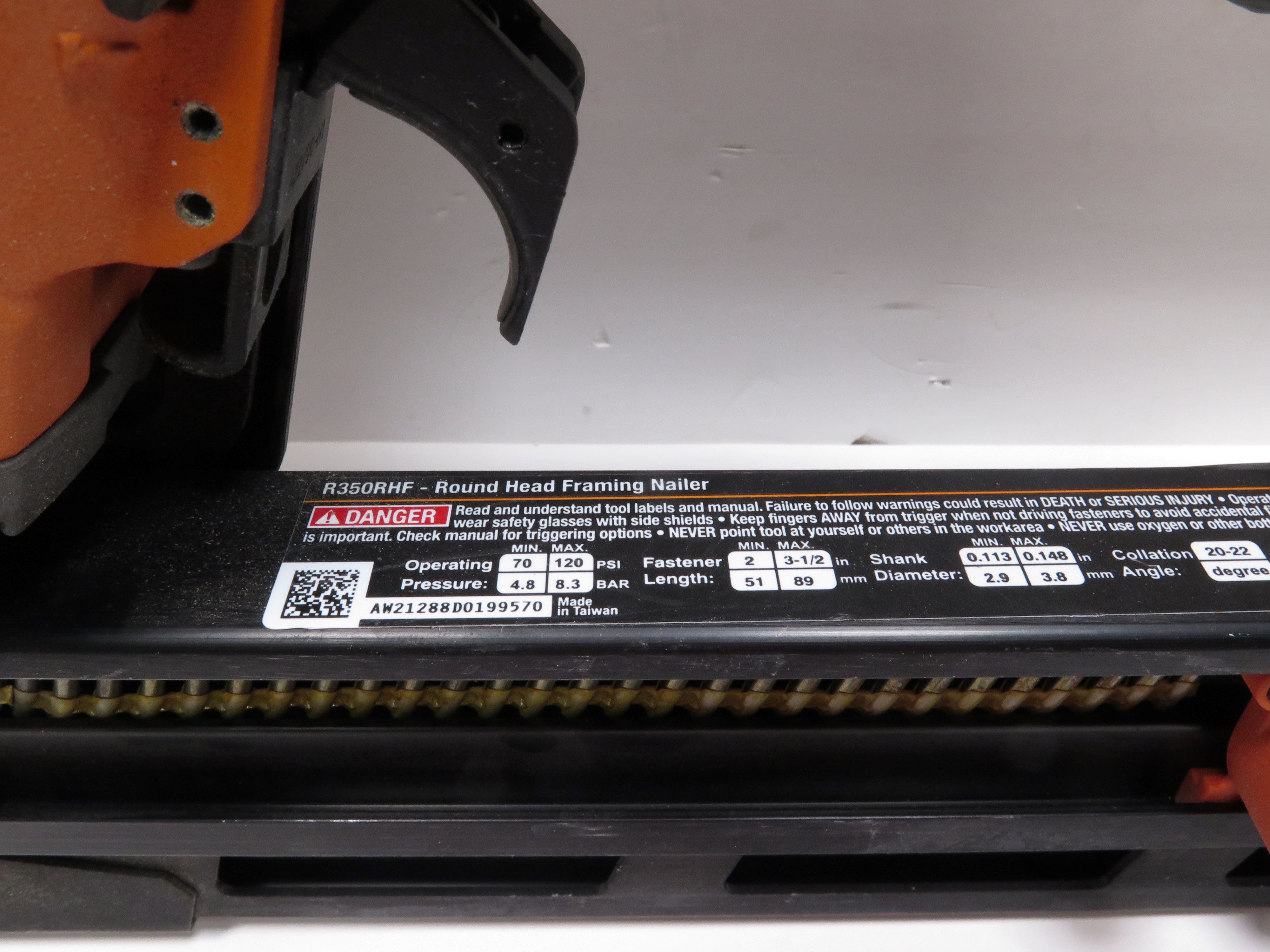 Ridgid R350RHF Pneumatic 21-Degree 3-1/2 in. Round Head Framing Nailer 2101