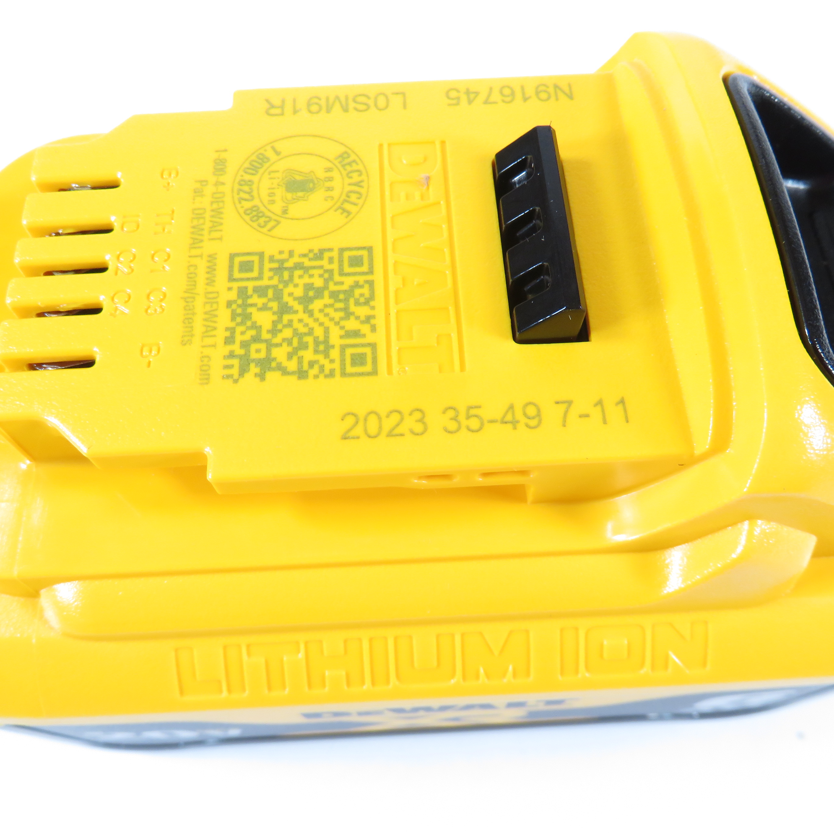DEWALT DCB206 20-Volt MAX XR Lithium-Ion 6.0Ah Battery Pack