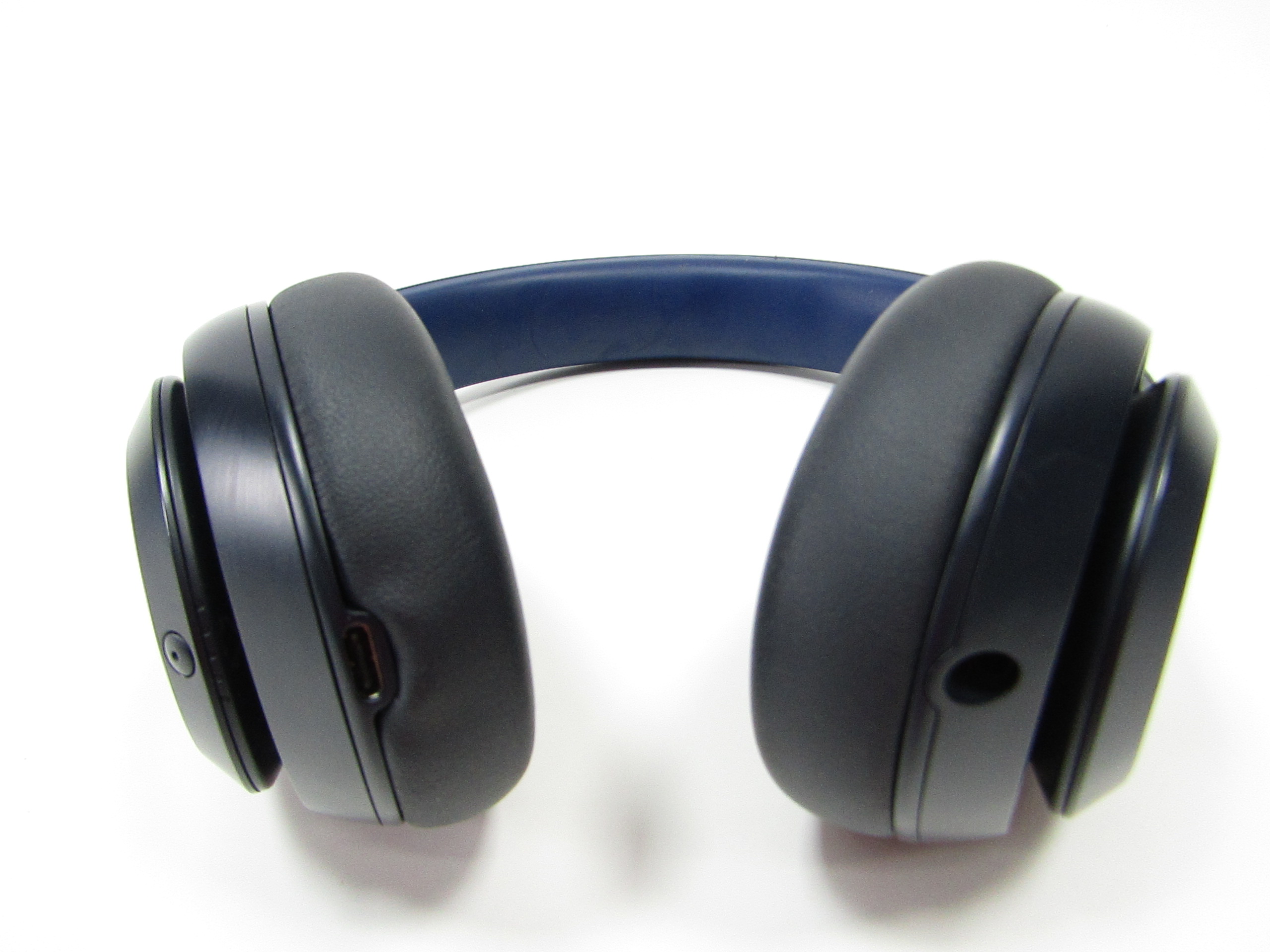 Beats Studio Pro A2924 Navy Wireless Noise Cancelling Over-Ear Headphones