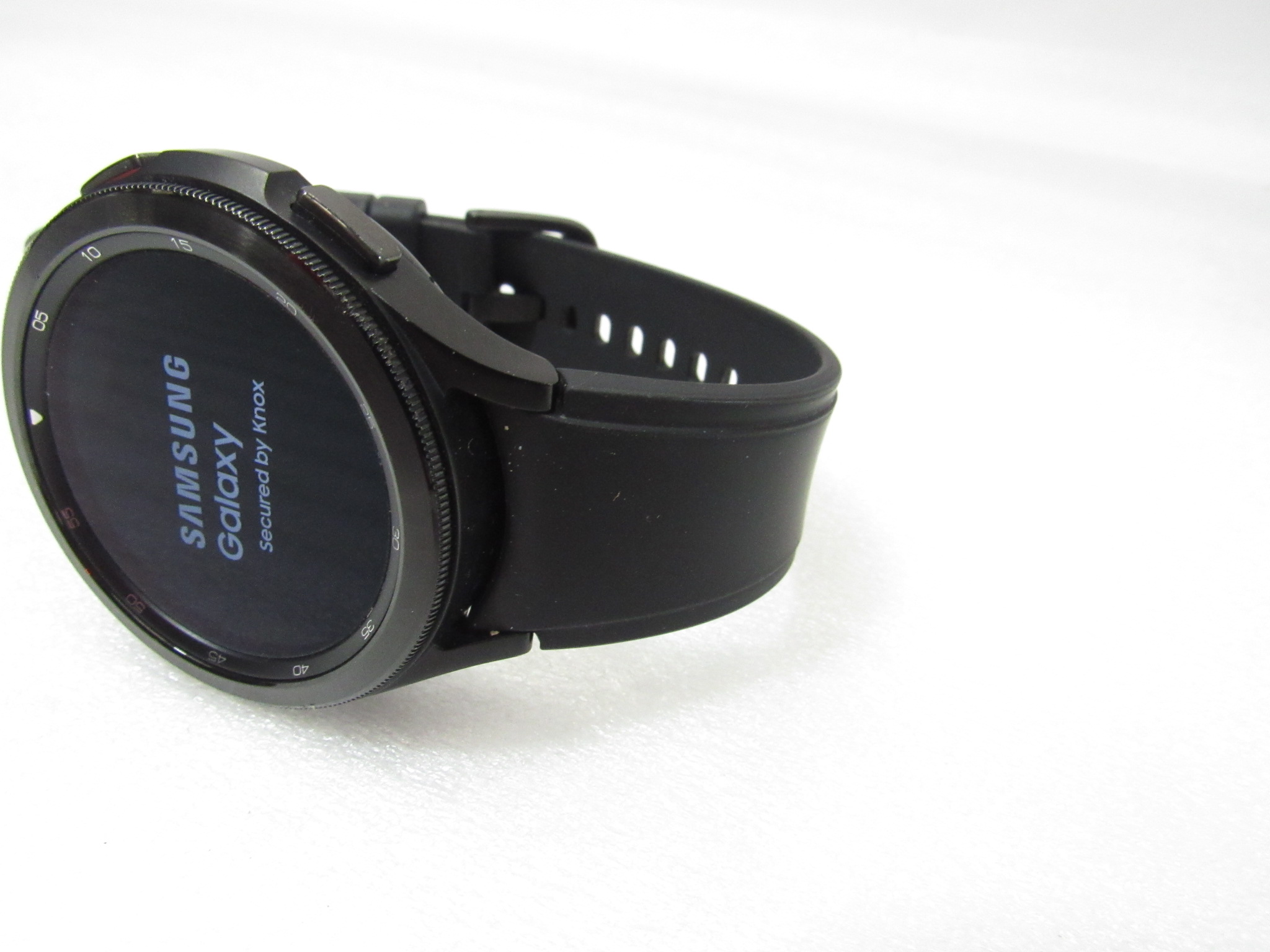 Samsung SM-R890 46mm Stainless Steel Smartwatch Galaxy Watch4 Classic Black