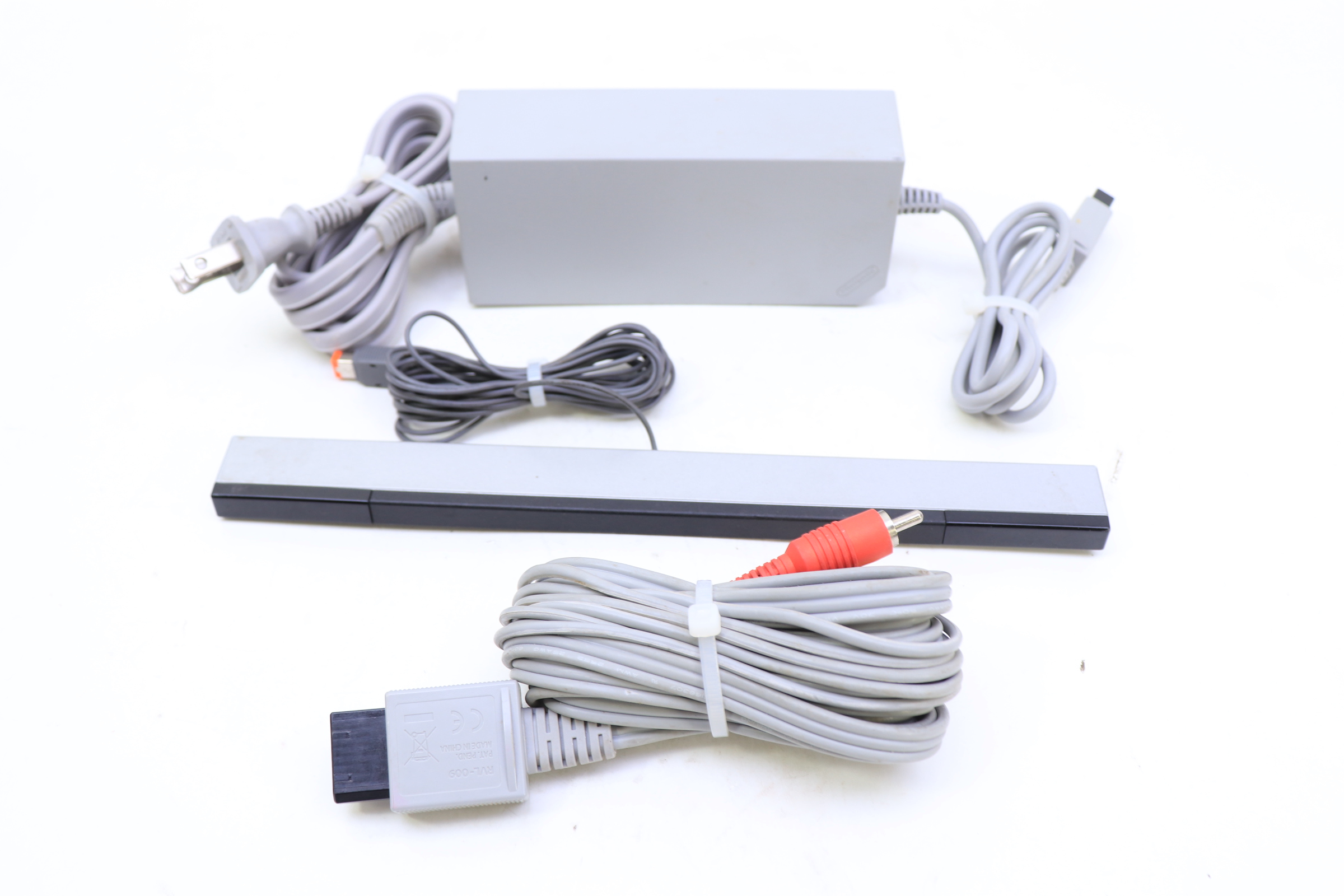 Nintendo Wii RVL-001 512MB Black Body Home Video Gaming Console - 0424