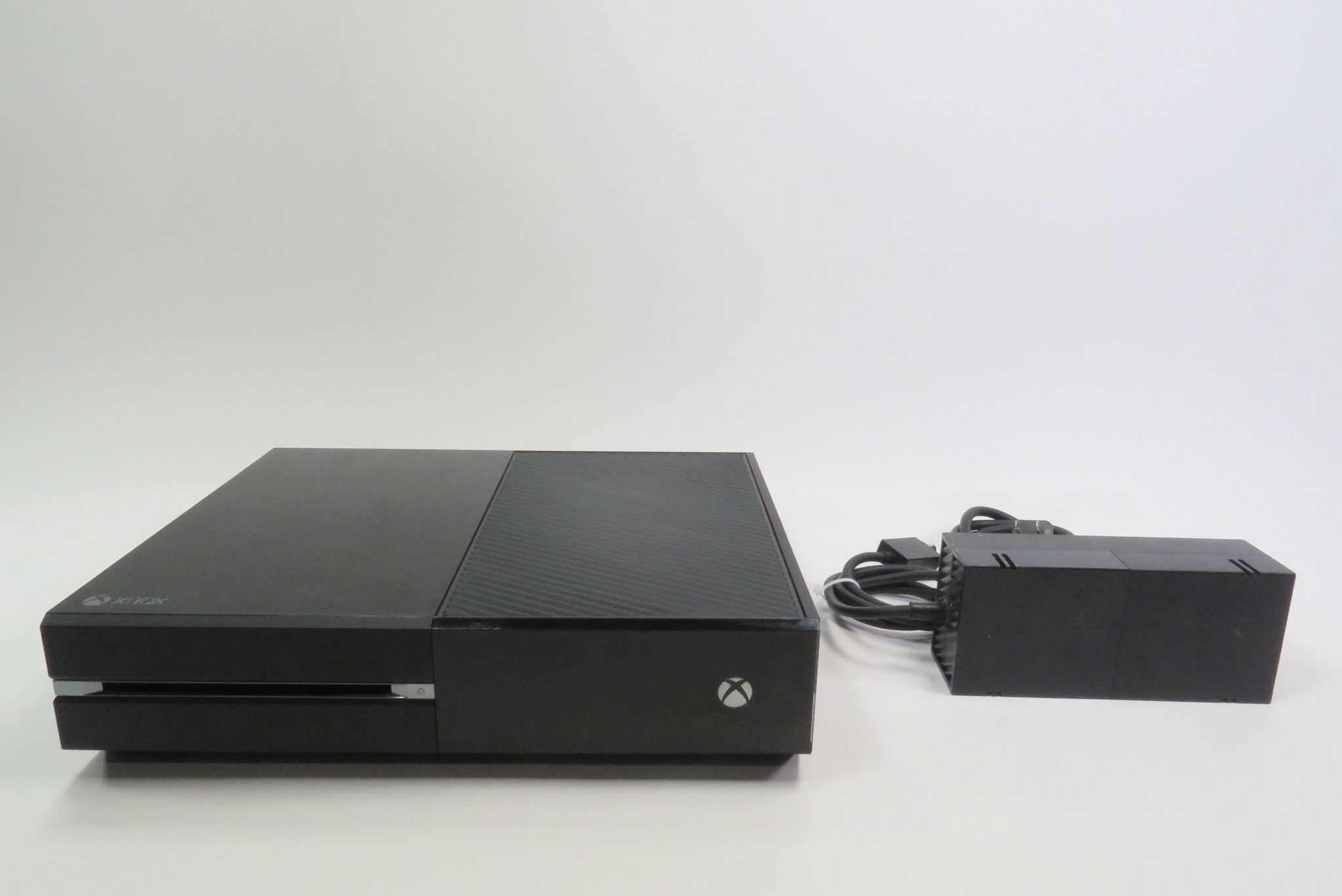 Microsoft Xbox One 1540 500GB Video Game Console -5456