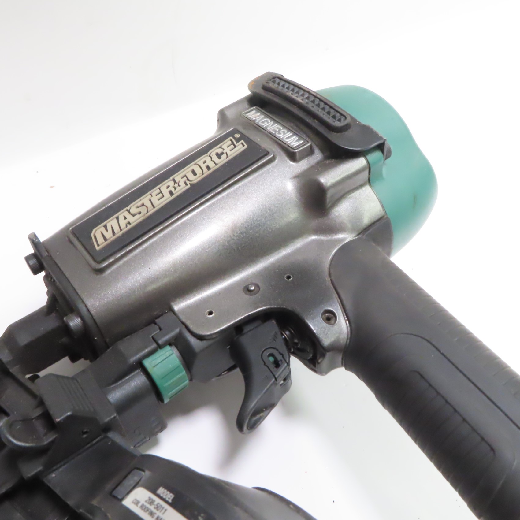 Masterforce 208-5011 15-Degree Pneumatic Coil Roofing Nailer (2748)