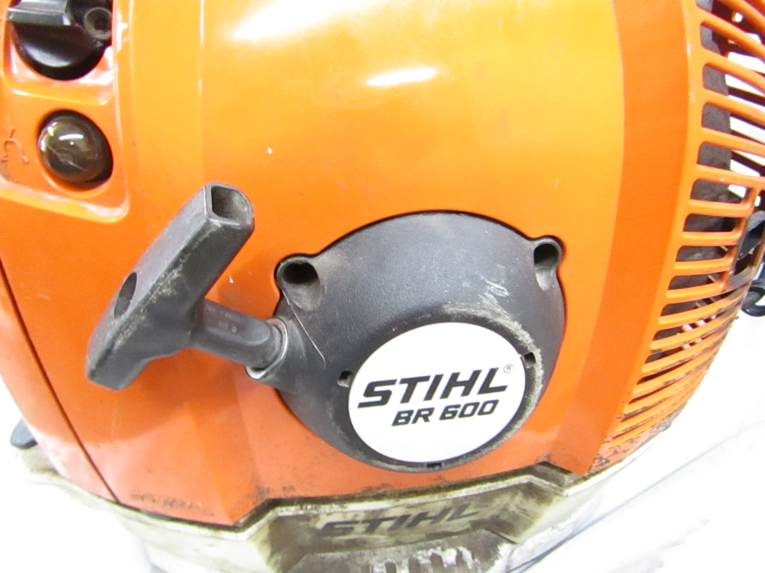 STIHL BR600 Gas Powered 64.8 cc Backpack Leaf Blower - Local Pickup Only