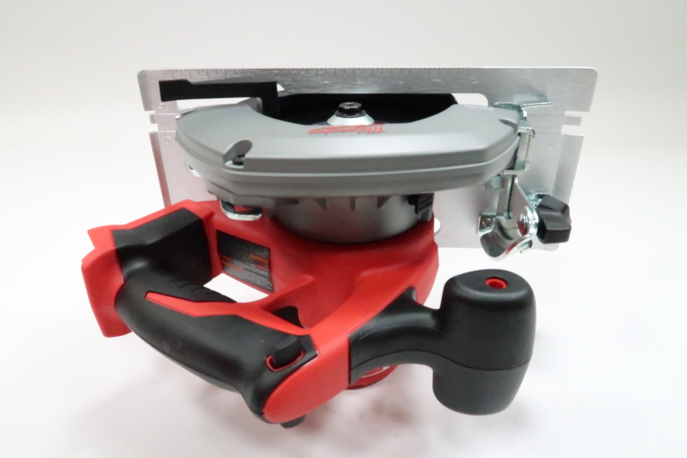 Milwaukee 2630-20 M18 18V Lithium-Ion Cordless 6-1/2 in. Circular Saw 9614