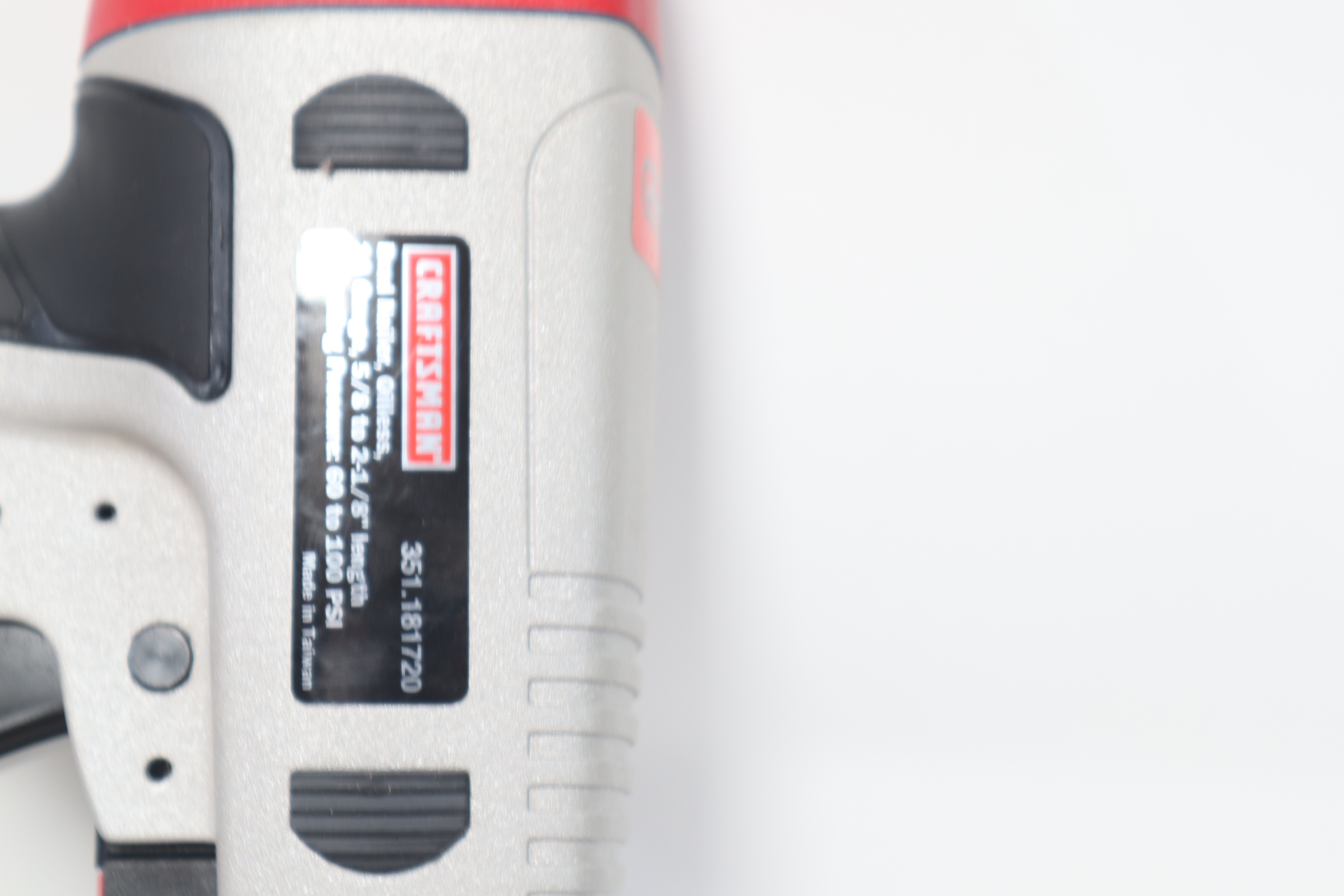 Craftsman 351.181750 18-Gauge 100 PSI MWP Oilless Pneumatic Brad Nailer ...