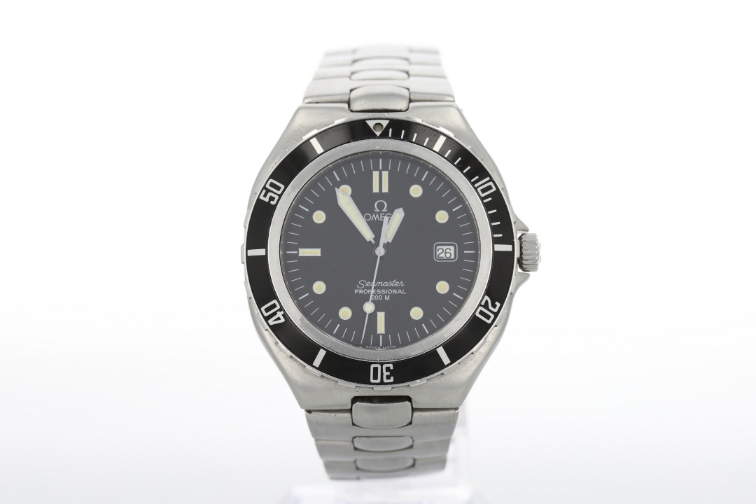 Omega Seamaster 40mm Black Dial Quartz Stainless Steel Men's Wristwatch