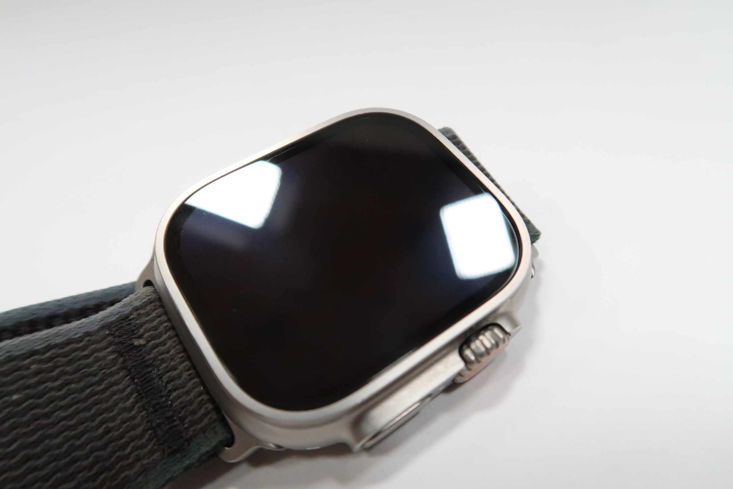 Apple Watch A2986 Ultra 49mm GPS + Cellular Smart Watch - Silver 4263