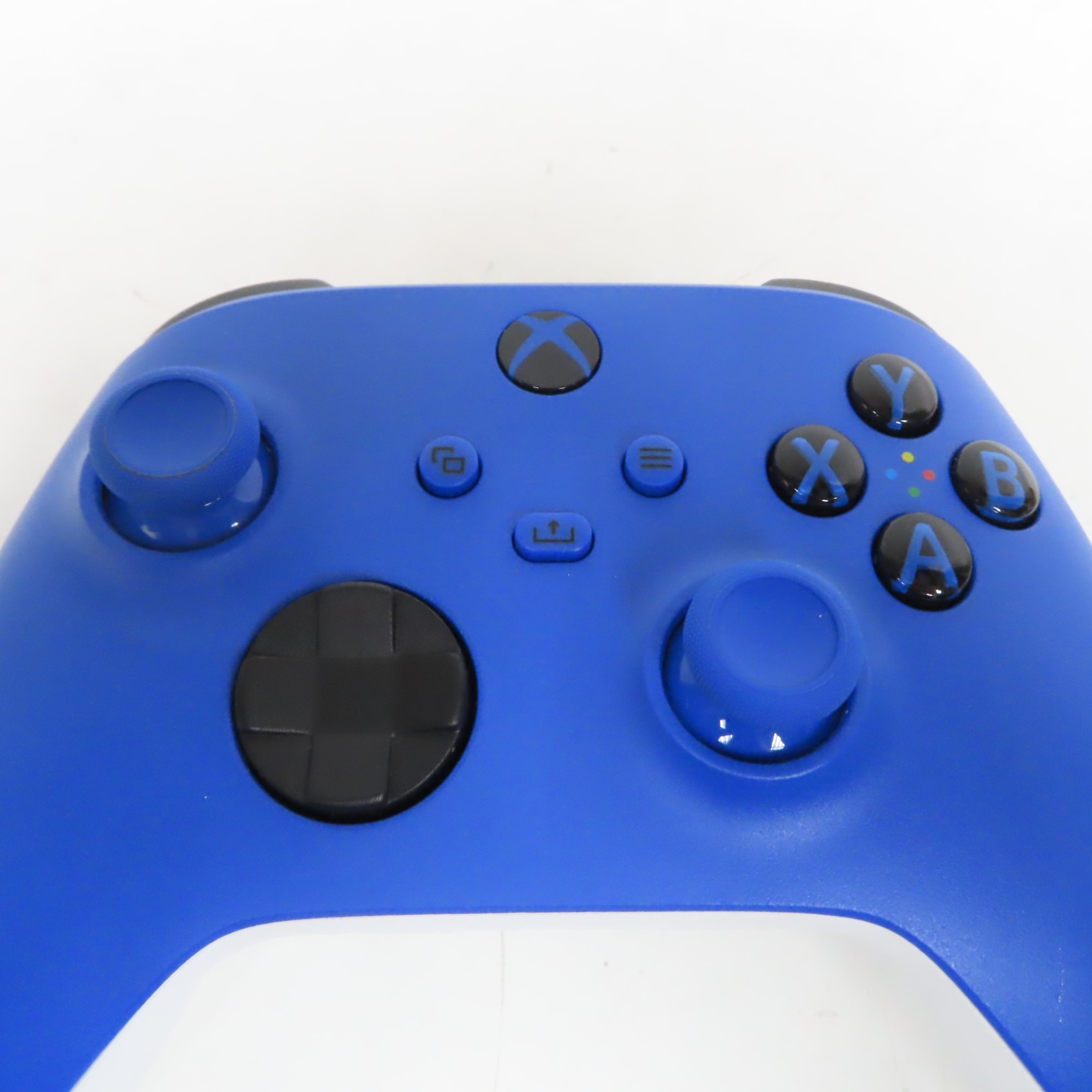 Microsoft 1914 Xbox Core Wireless Controller for Xbox/PC - Shock Blue ...