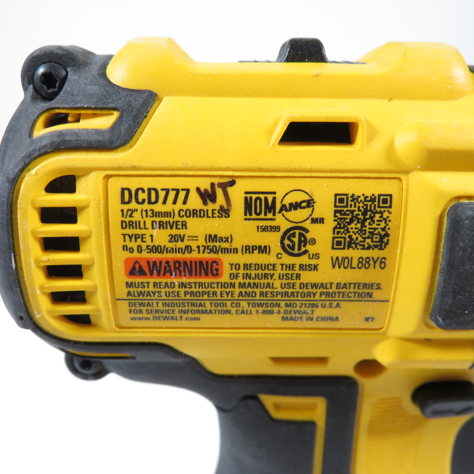 DEWALT DCD777 20-Volt Max Lithium-Ion 1/2-in Brushless Cordless Drill ...