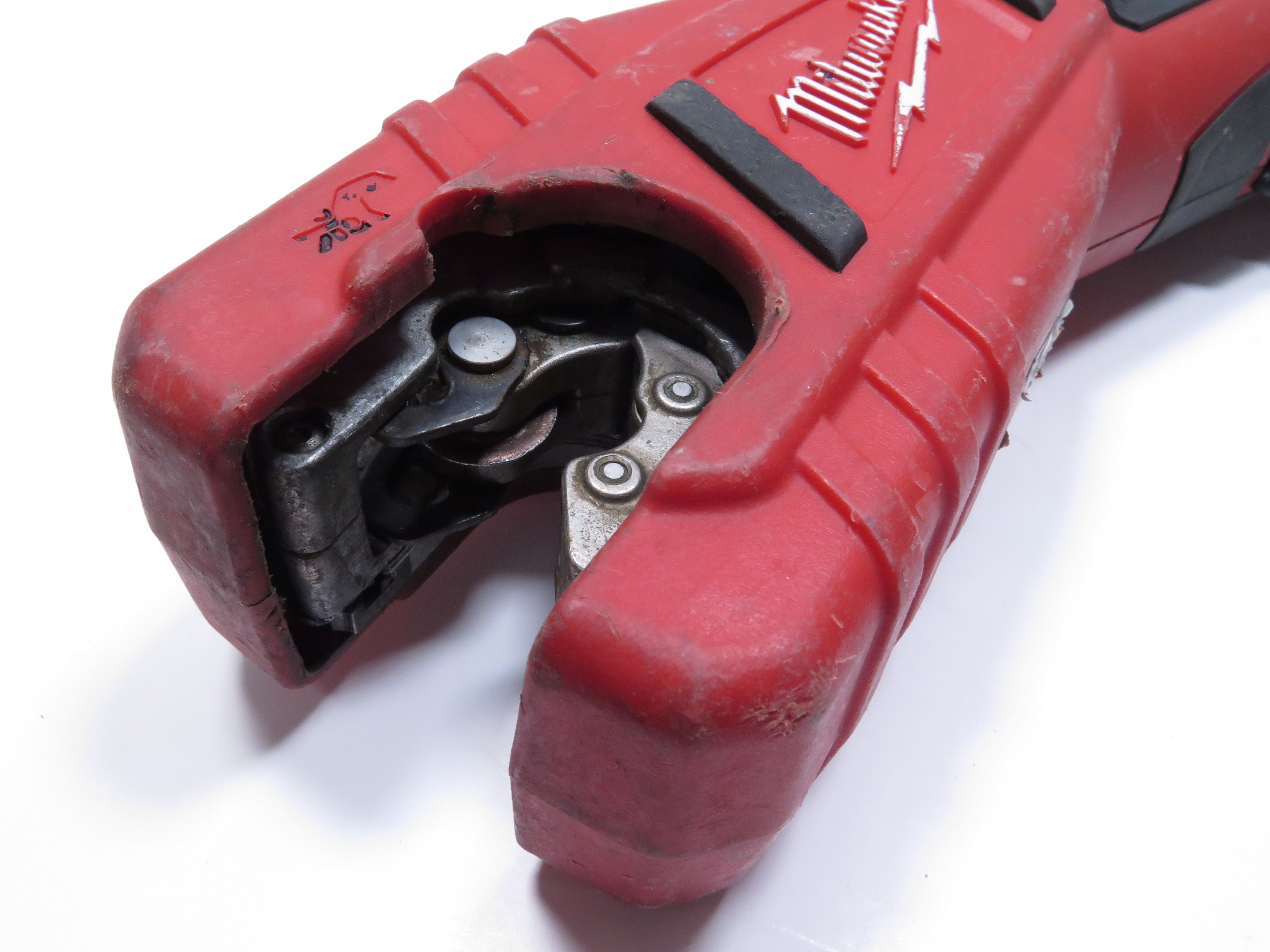 Milwaukee 2471-20 M12 12V Lithium-Ion Cordless Copper Tubing Cutter 2320