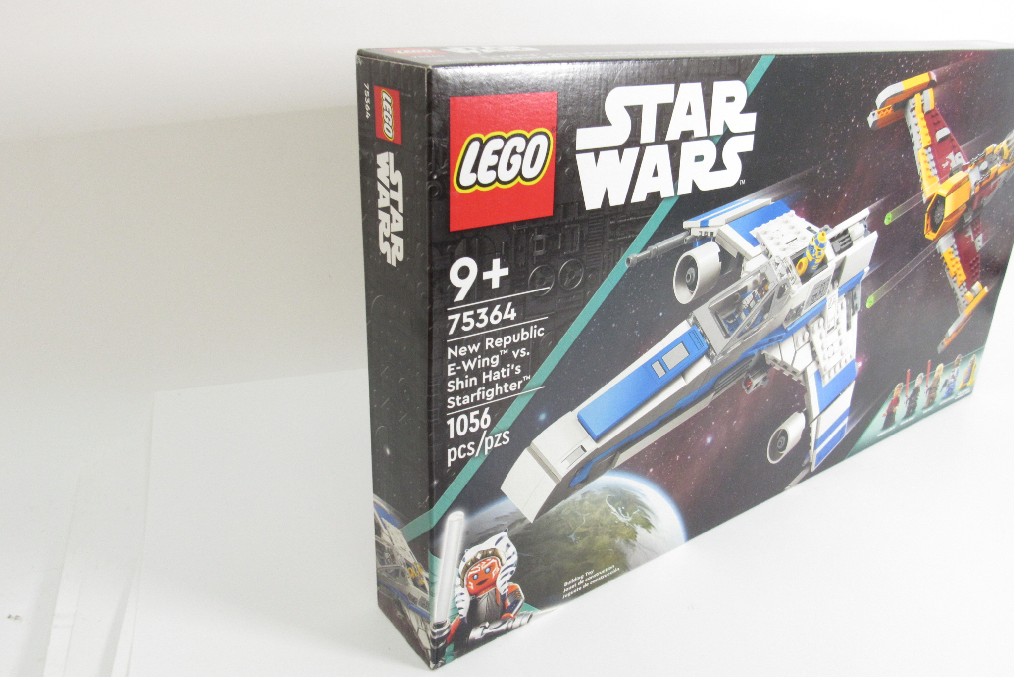 LEGO Star Wars 75364 New Republic E-Wing vs Shin Hati's Starfighter ...