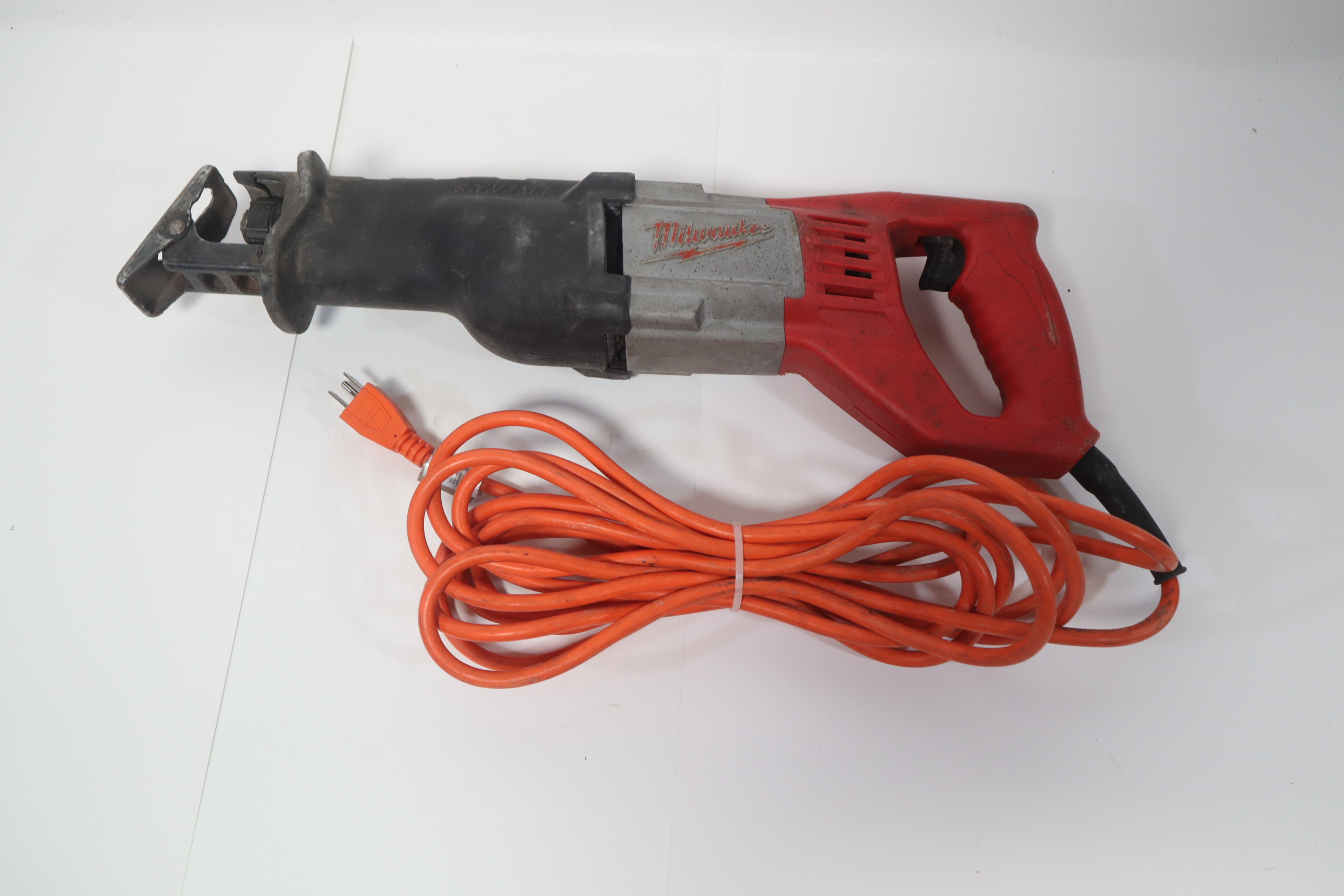 Milwaukee 6519-30 Corded Sawzall Reciprocating Saw 4594 & Milwaukee ...