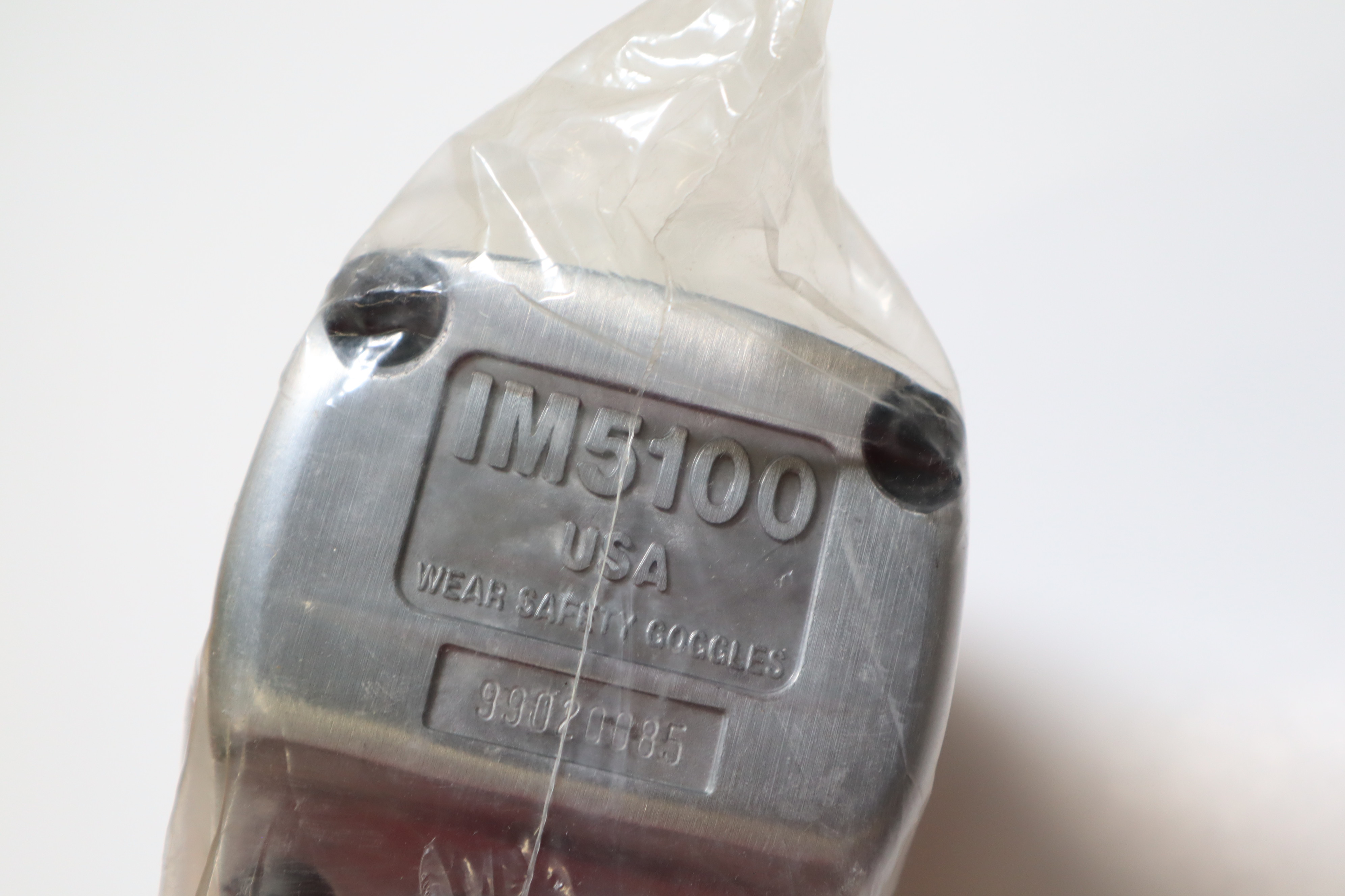 Snap-on Tools IM5100 Silver 1/2in. Drive 600ft/lbs. Max Torque