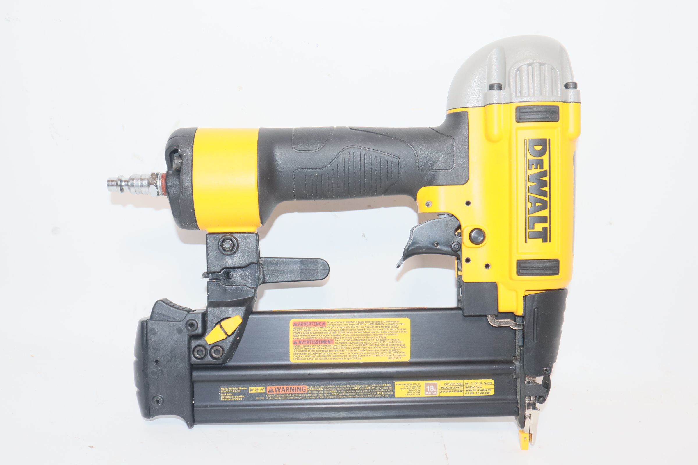 DeWalt DWFP12233 18-Gauge Pneumatic Corded Brad Nailer